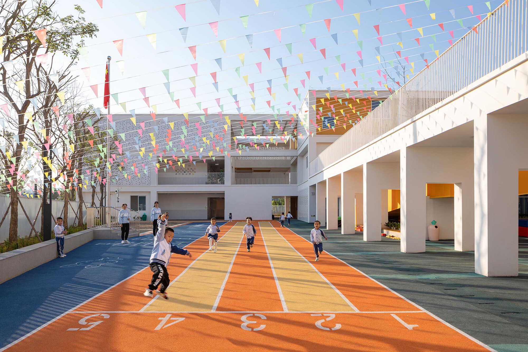 Gallery of The Little Phoenix Kindergarten / Architectural Design ...