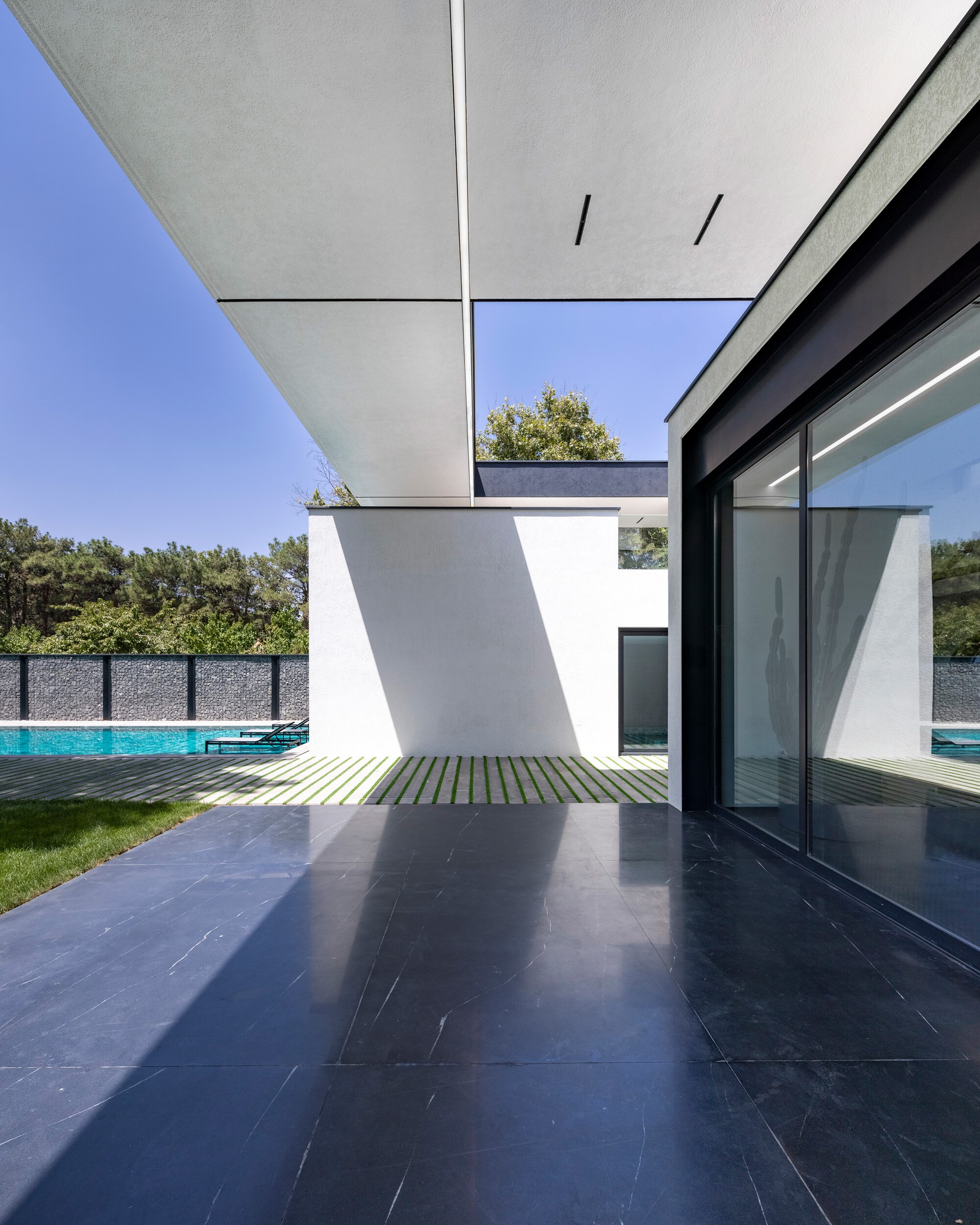 Gallery of Villa Number 75 / 3rd Skin Architects - 9