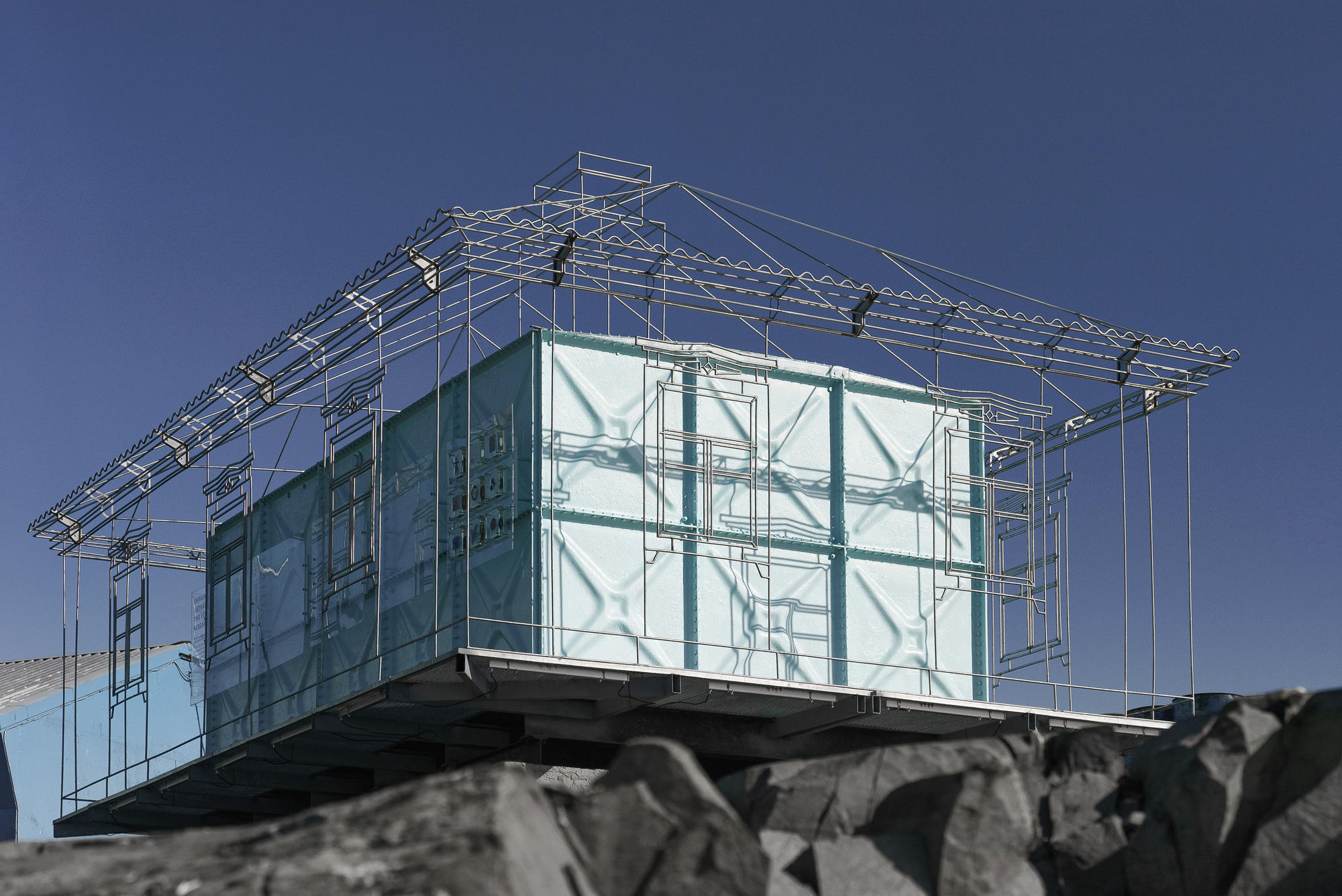 Gallery of Life Is Temporary: Outdoor Installations That Highlight the ...