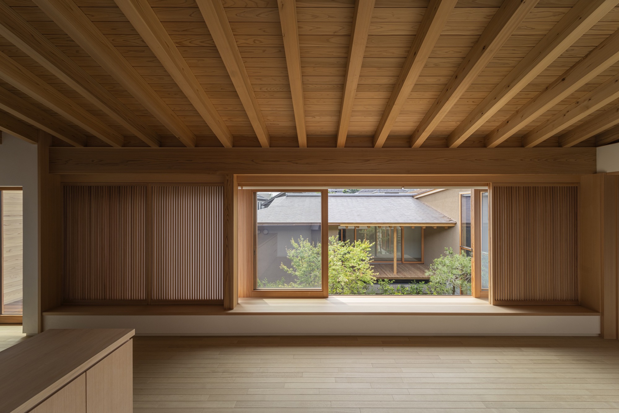 Gallery of House on a Hill / New Material Research Laboratory - 4