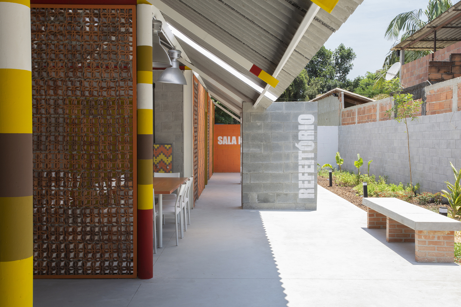 Galeria de O que considerar ao escolher os materiais para o telhado? - 6