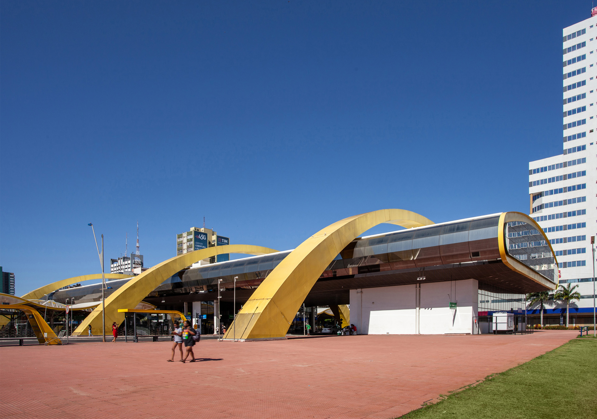 Gallery of Maringá Urban Intermodal Terminal / Borelli&Merigo ...