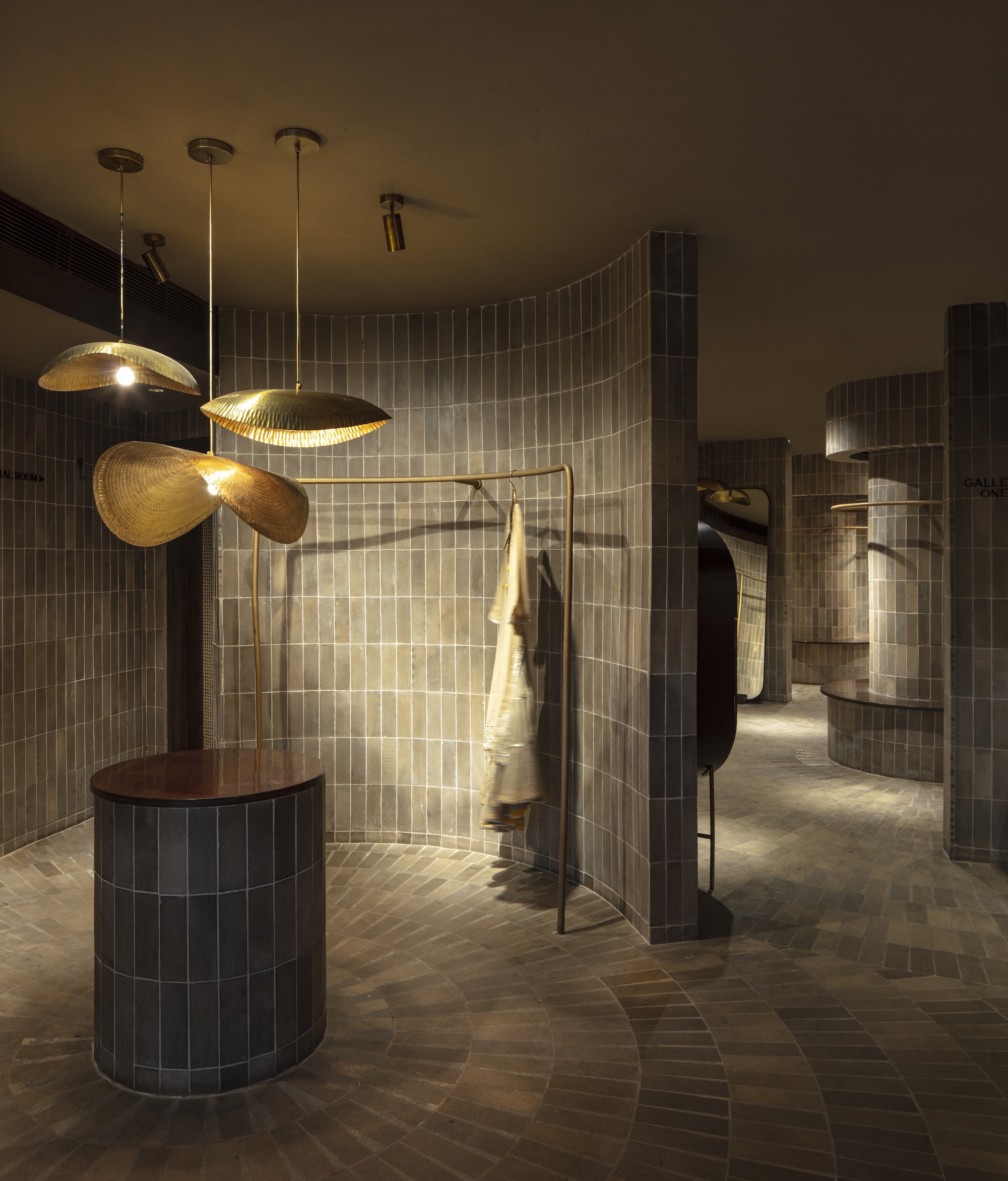 Gallery of MUD MATRIX Store / RENESA Architecture Design Interiors ...