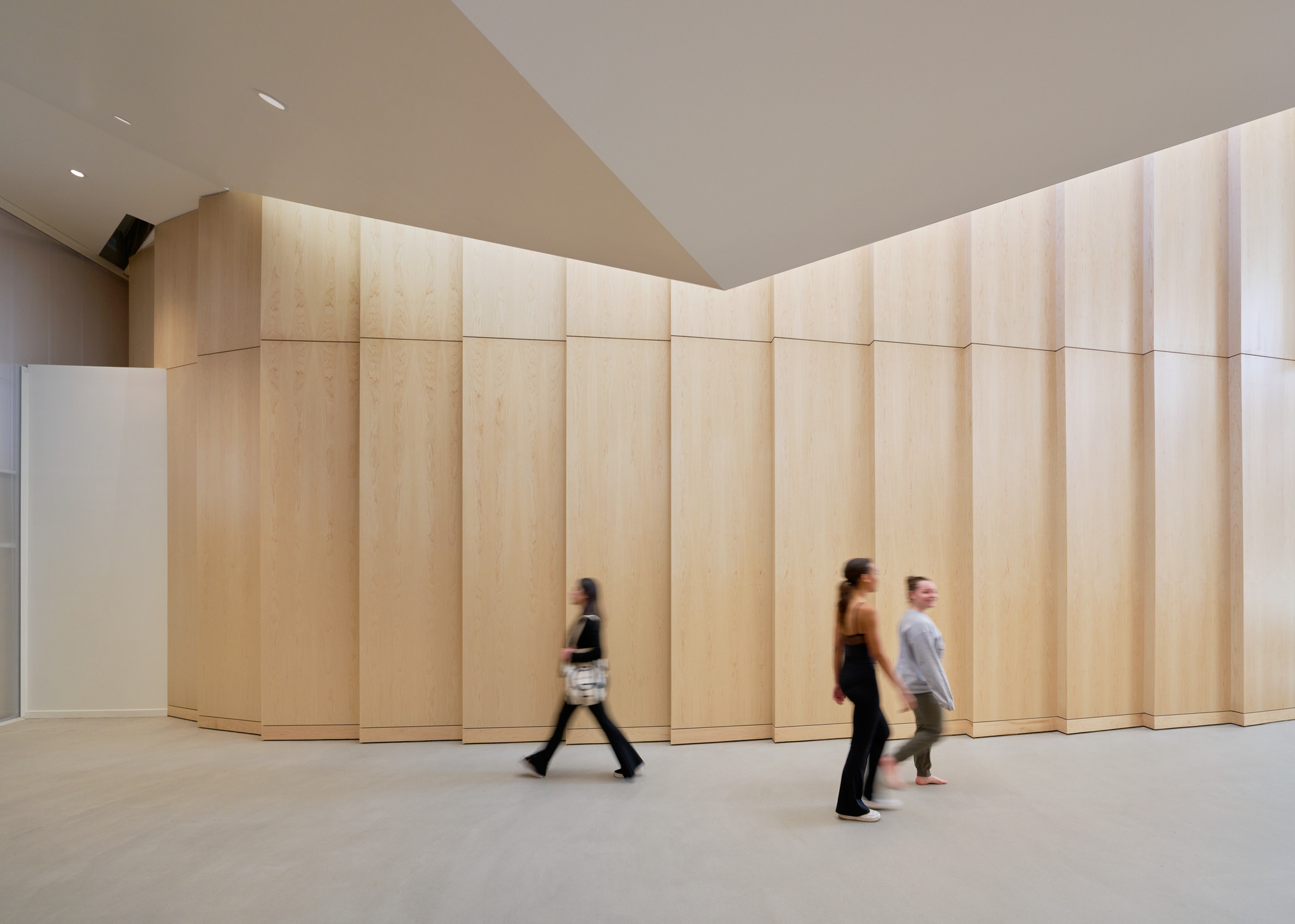 Gallery of Sandi Simon Center for Dance at Chapman University / Lorcan ...