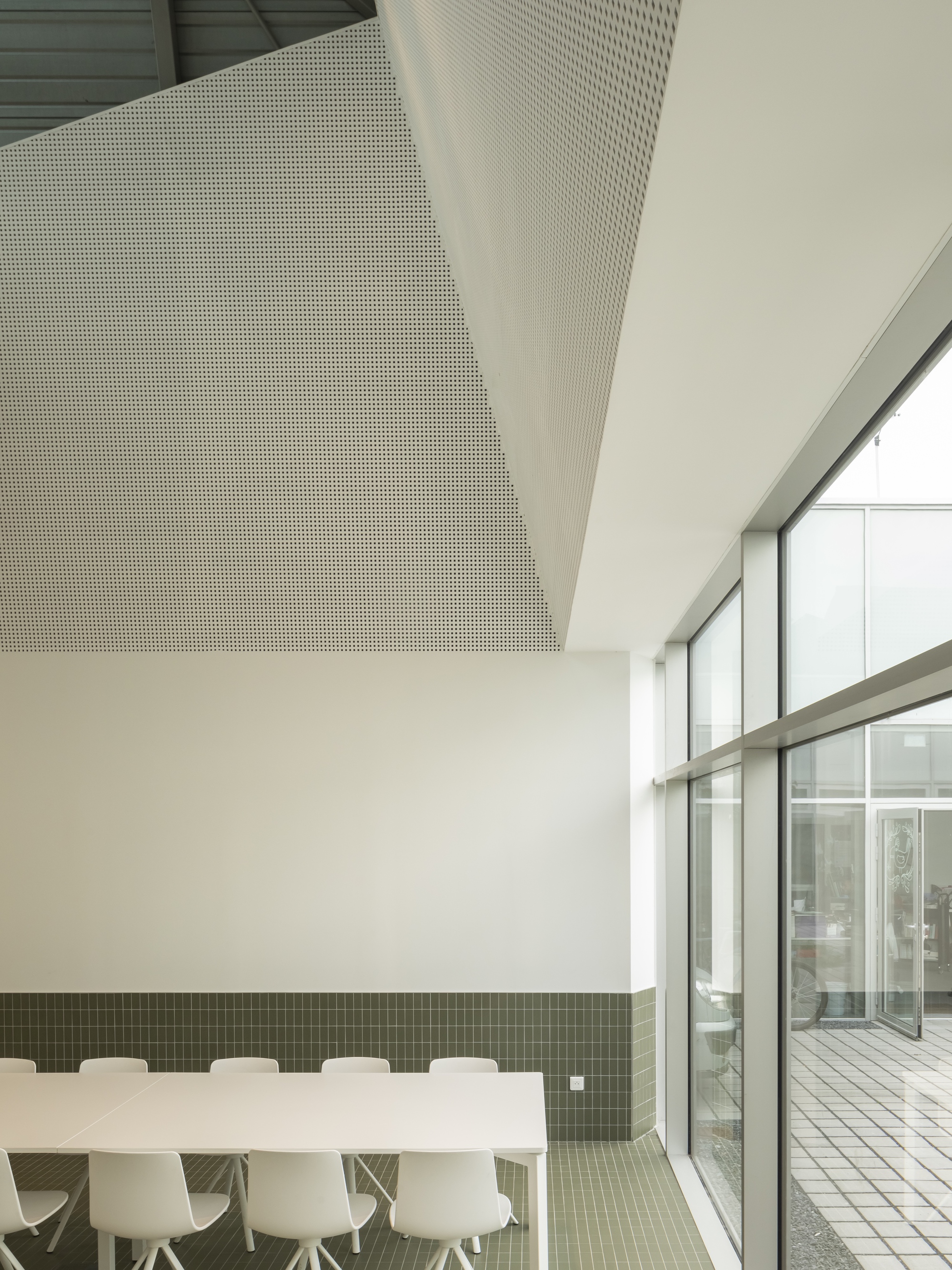 Gallery of Les Halles Building Media Library and Multifunctional Space ...