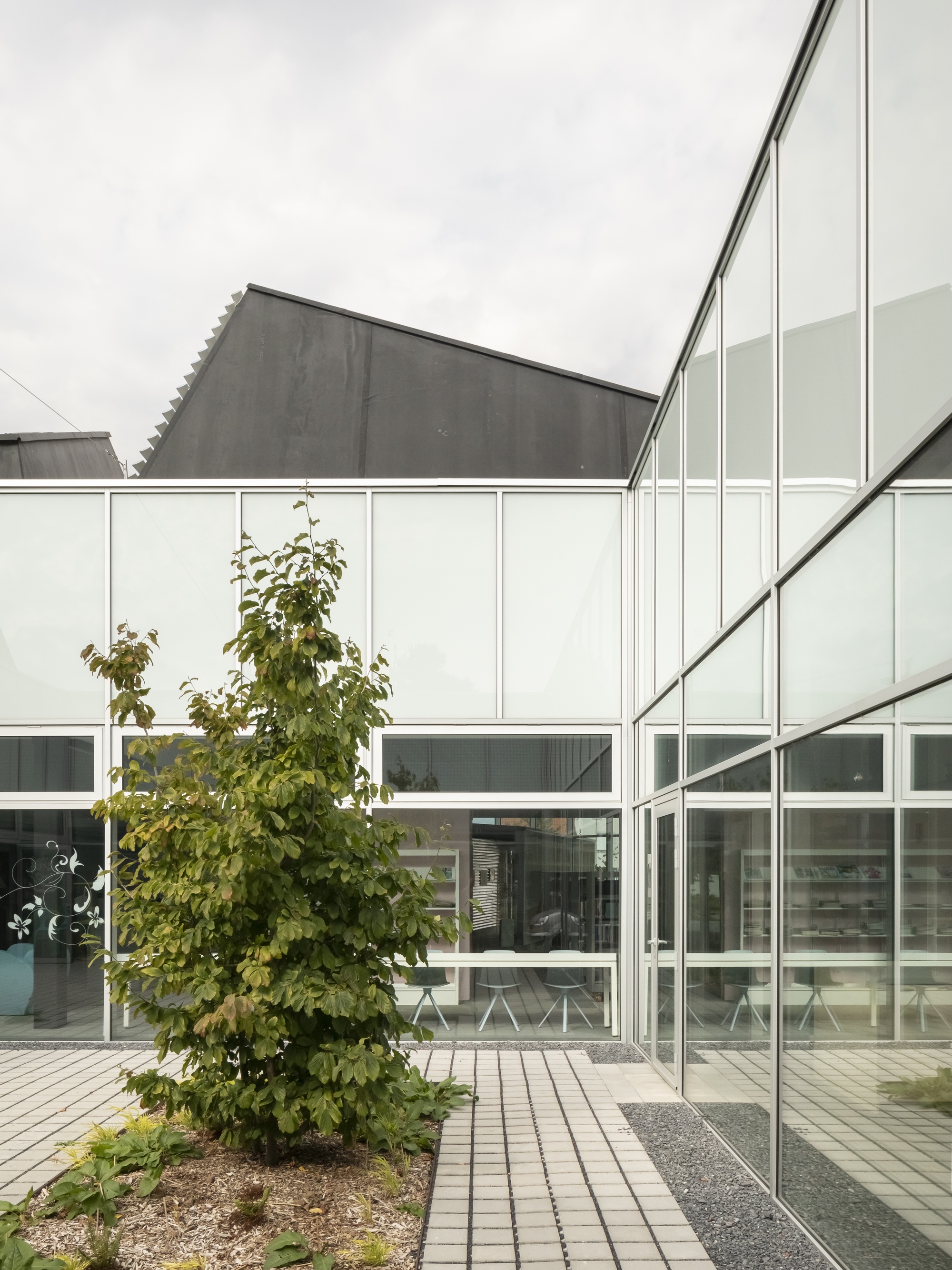 Gallery of Les Halles Building Media Library and Multifunctional Space ...