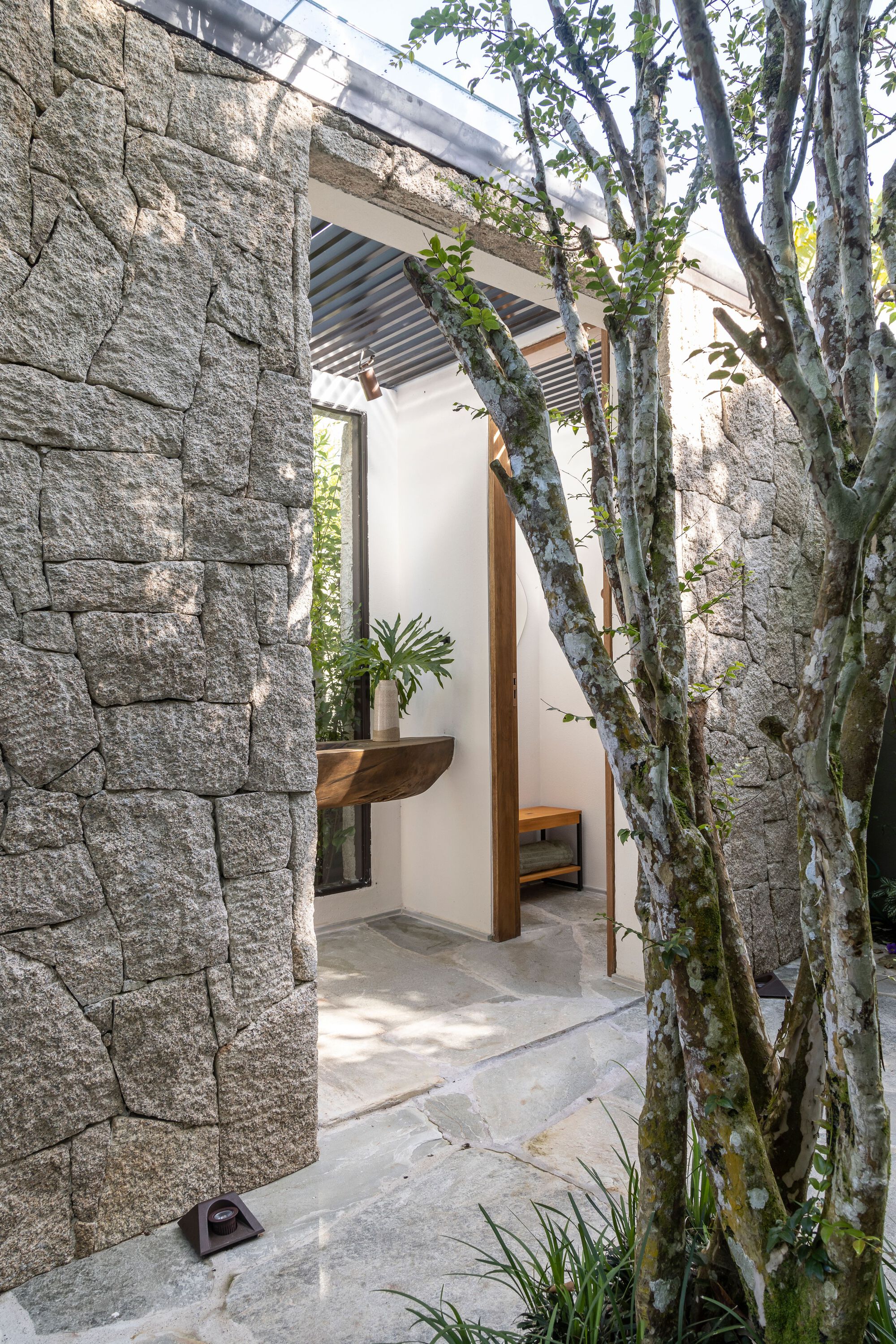 Gallery of House in Praia da Baleia / TWO Arquitetura - 19