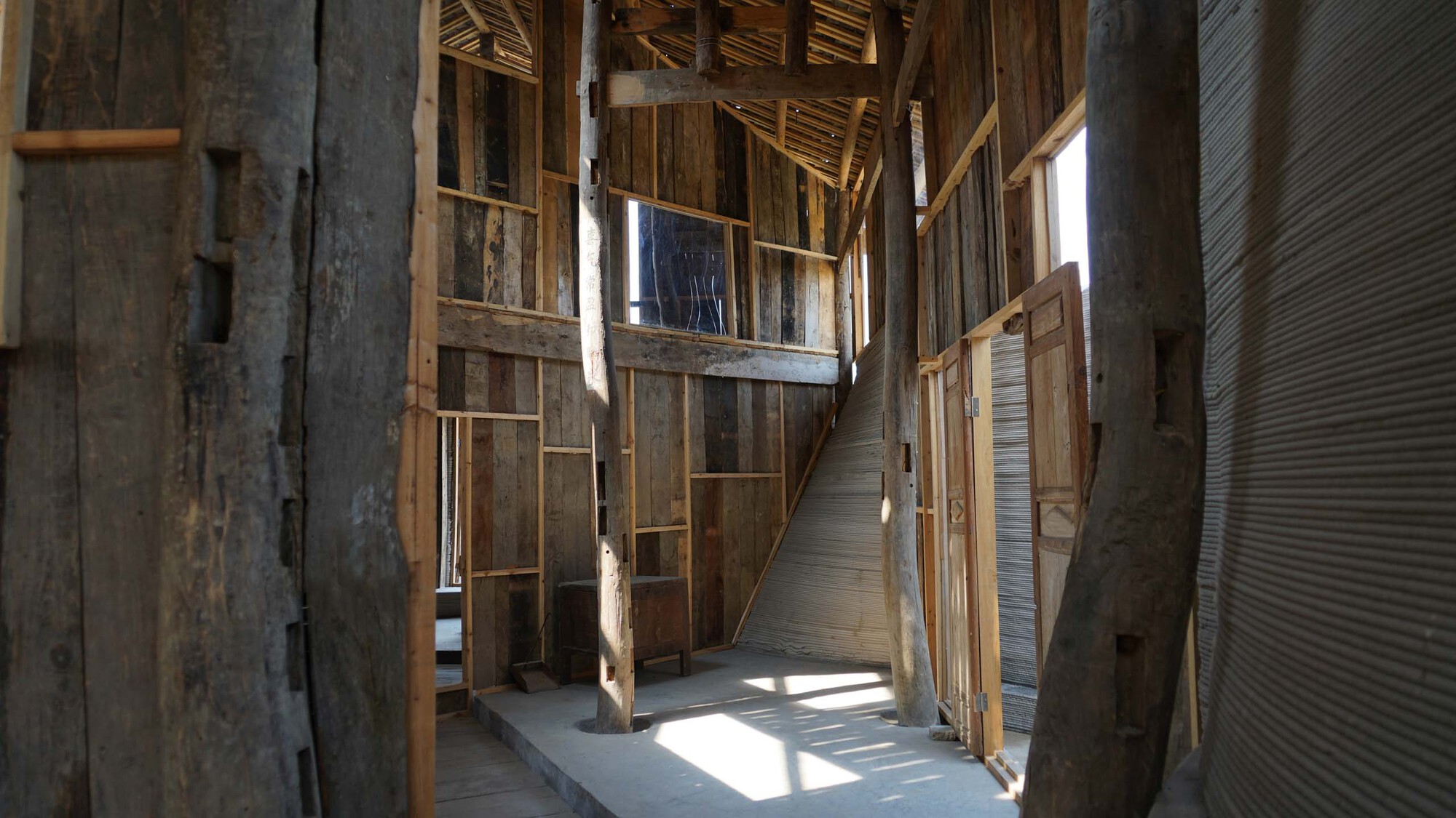 Gallery of Traditional House of the Future / Lidia Ratoi + John Lin - 22