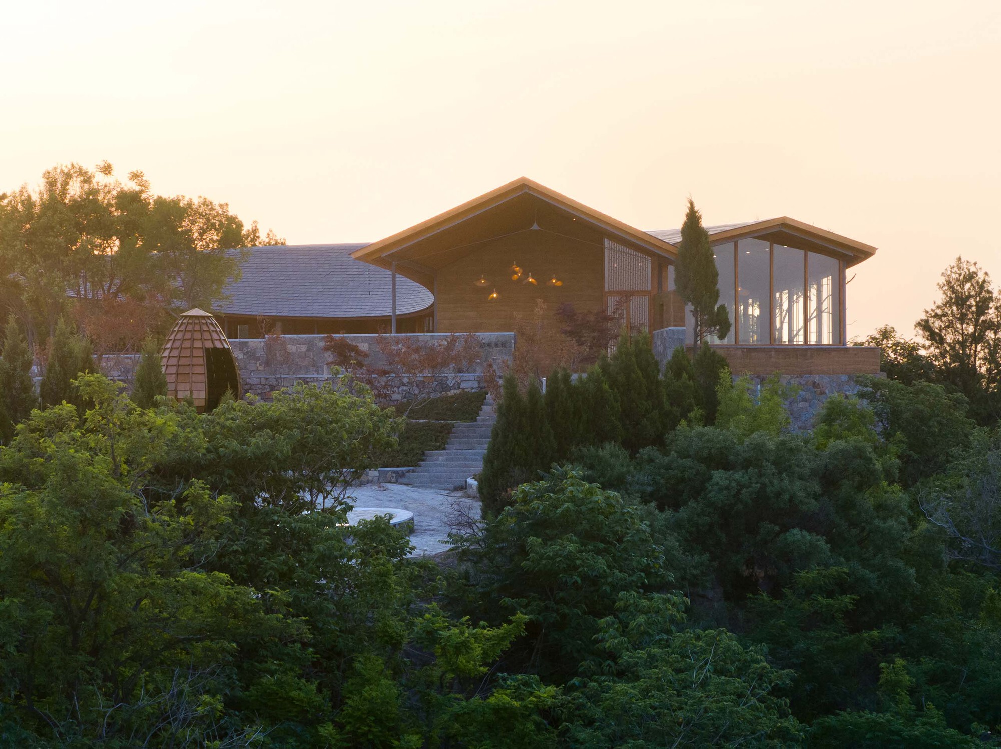 Gallery of Dapi Mountain Pavilion / Galaxy Arch - 11