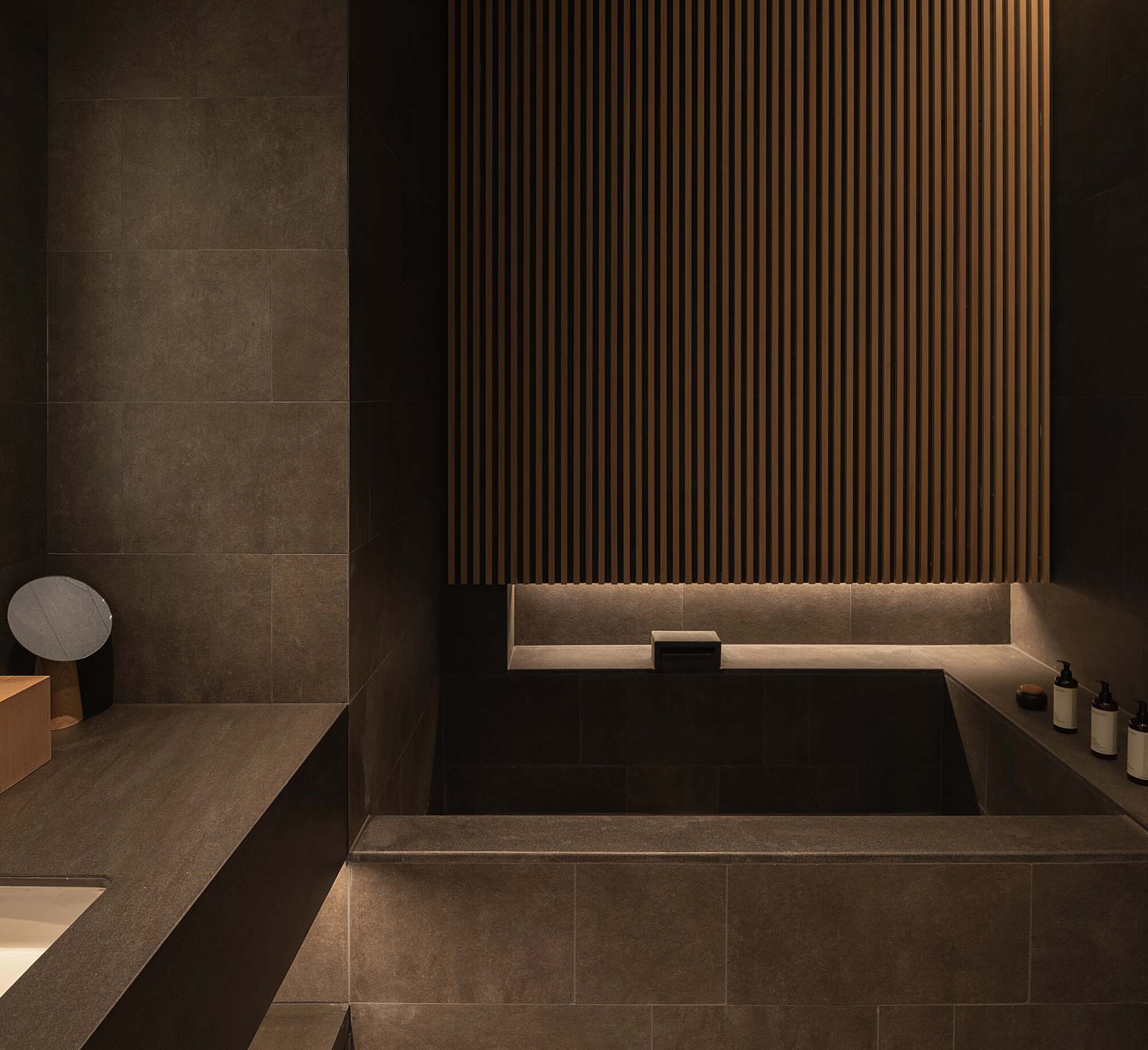 Gallery of Aranya Hidden Place Hotel / PLAT ASIA - 27