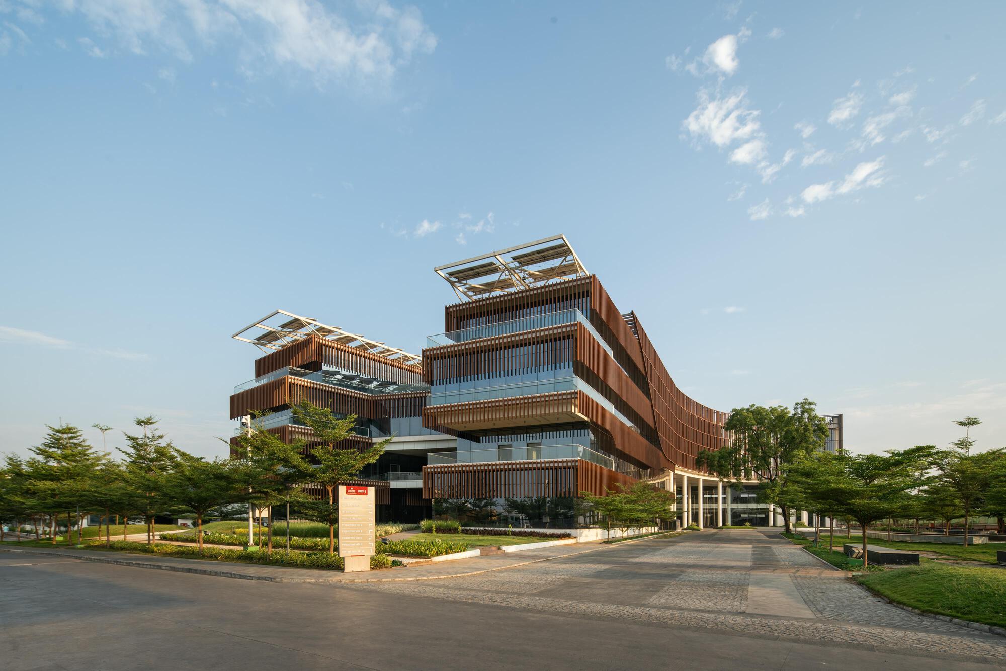 Gallery of Polycab Experience Centre / FHD India - 11