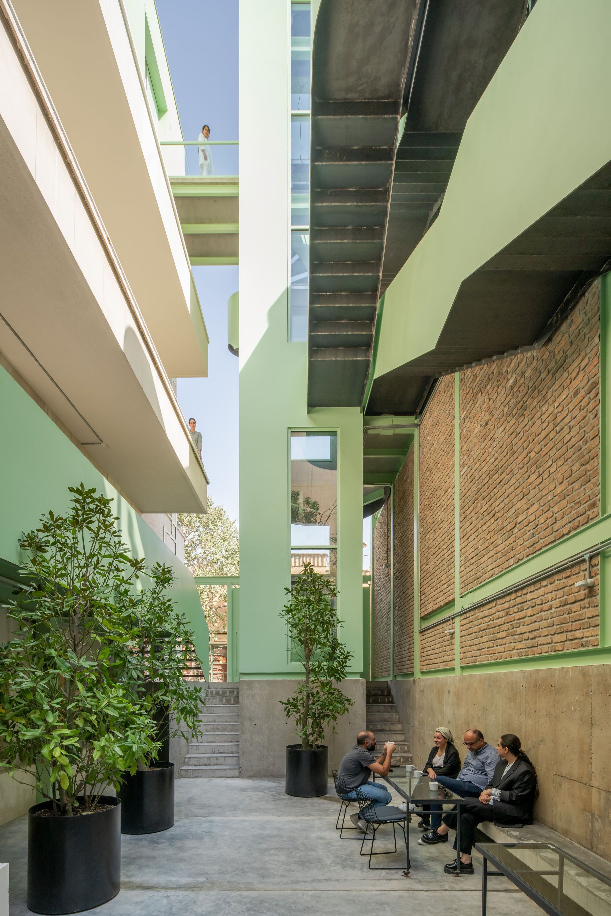 Gallery of Vast Gallery & Artist Residency / Persian Garden Studio - 3