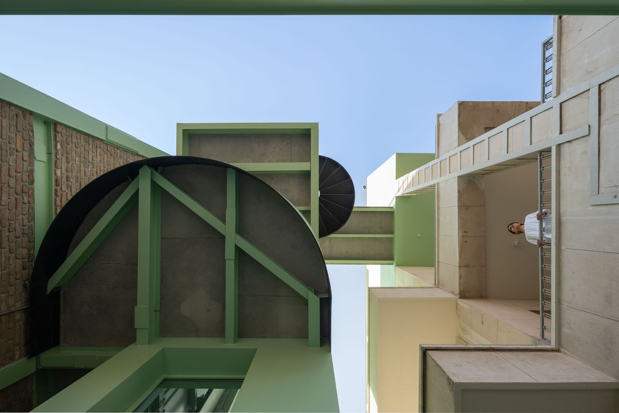 Gallery of Vast Gallery & Artist Residency / Persian Garden Studio - 13