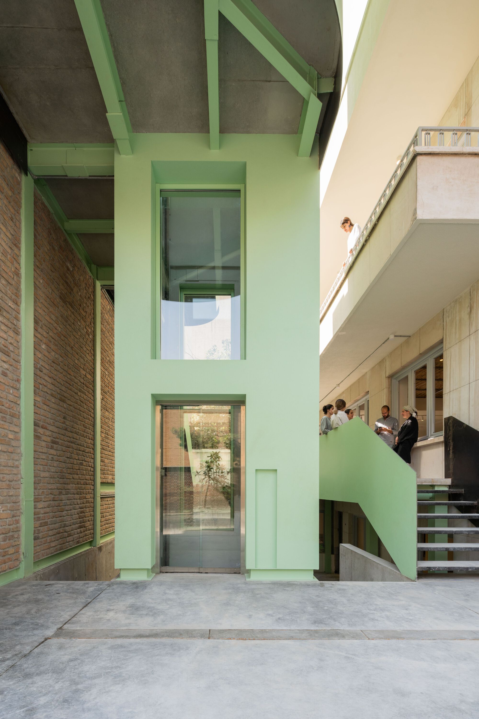 Gallery of Vast Gallery & Artist Residency / Persian Garden Studio - 15