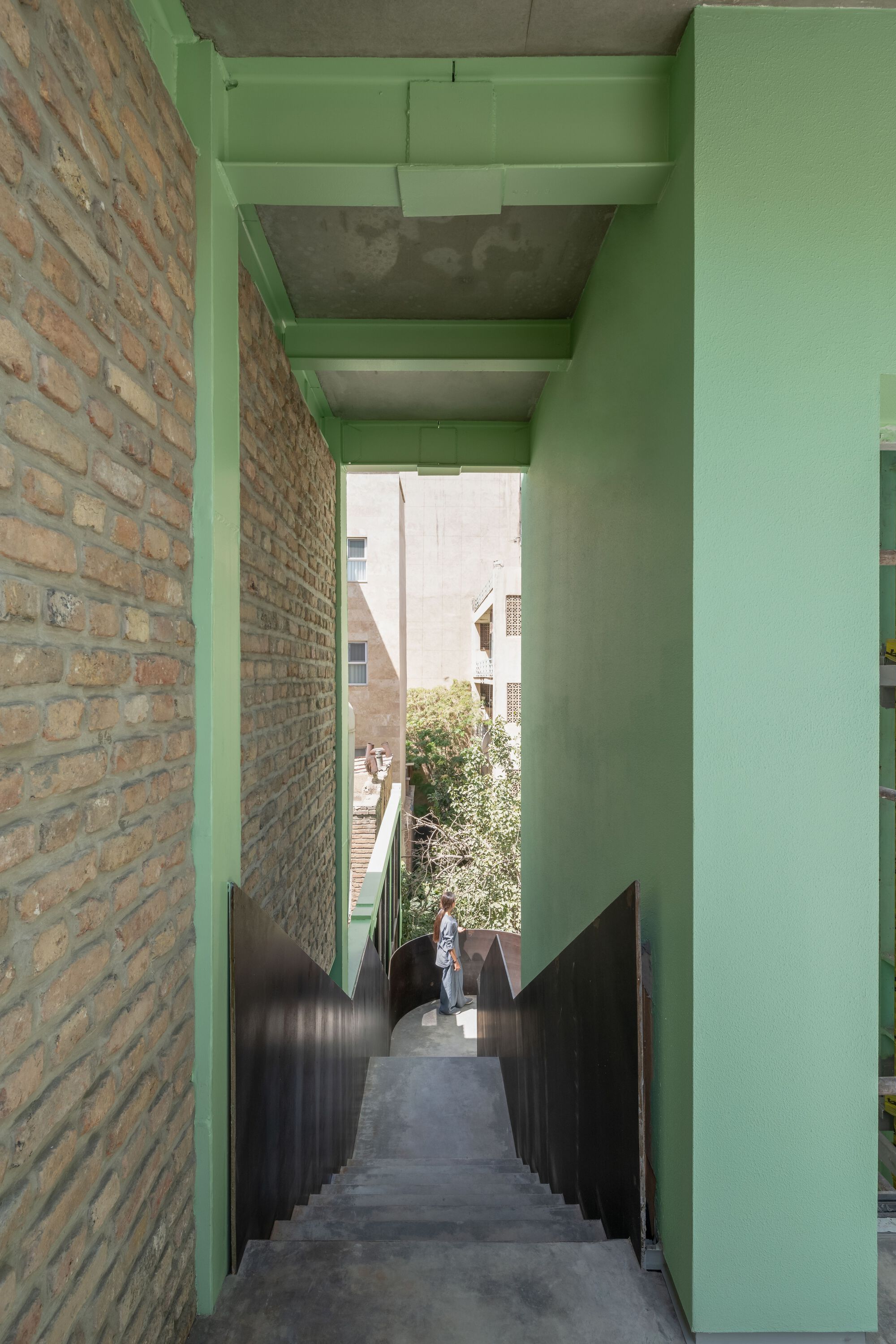 Gallery of Vast Gallery & Artist Residency / Persian Garden Studio - 22