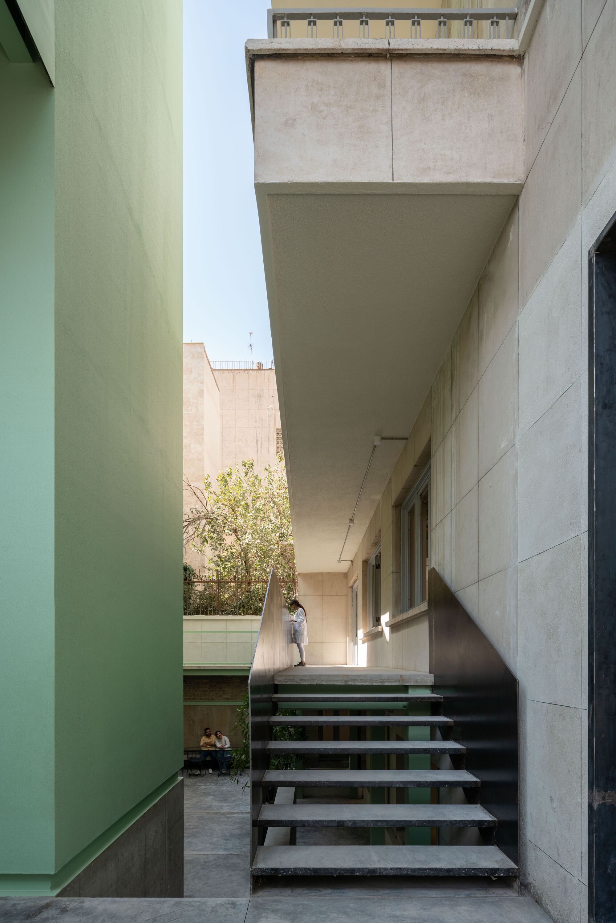 Gallery of Vast Gallery & Artist Residency / Persian Garden Studio - 16