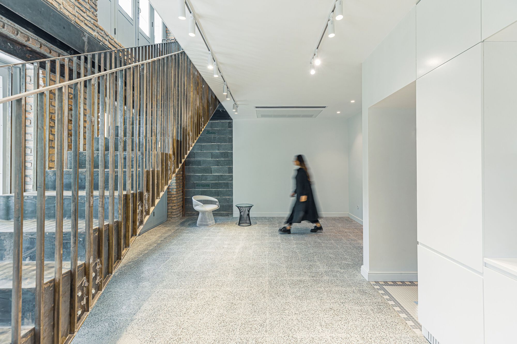 Gallery of Vast Gallery & Artist Residency / Persian Garden Studio - 47