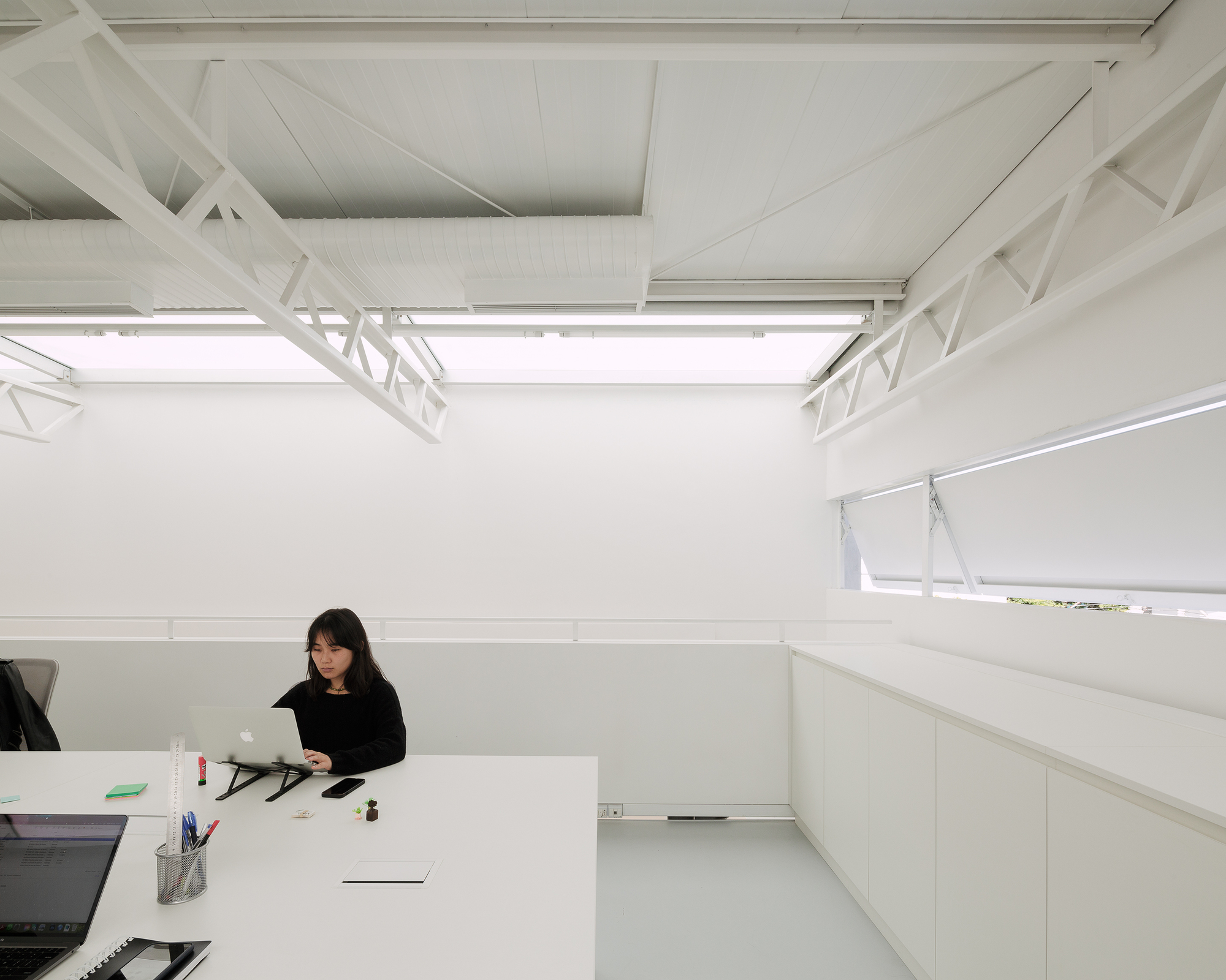 Gallery of Millan Art Gallery / Undiú + Clara Werneck - 12