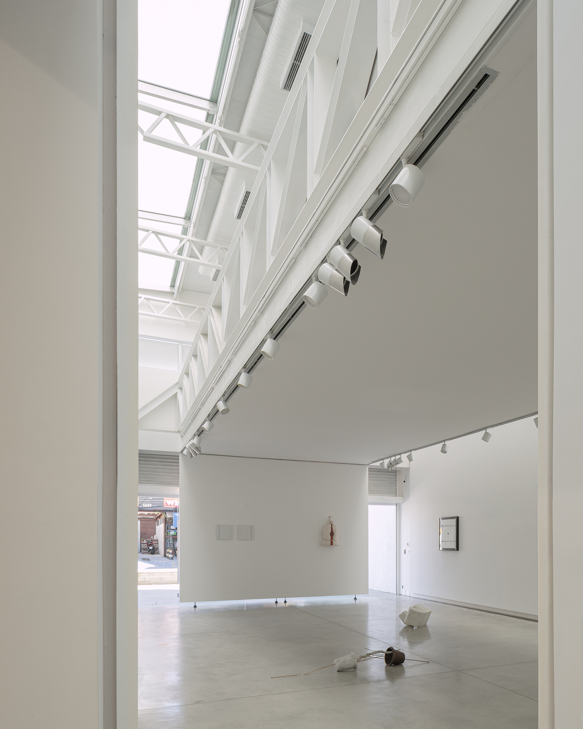 Gallery of Millan Art Gallery / Undiú + Clara Werneck - 21