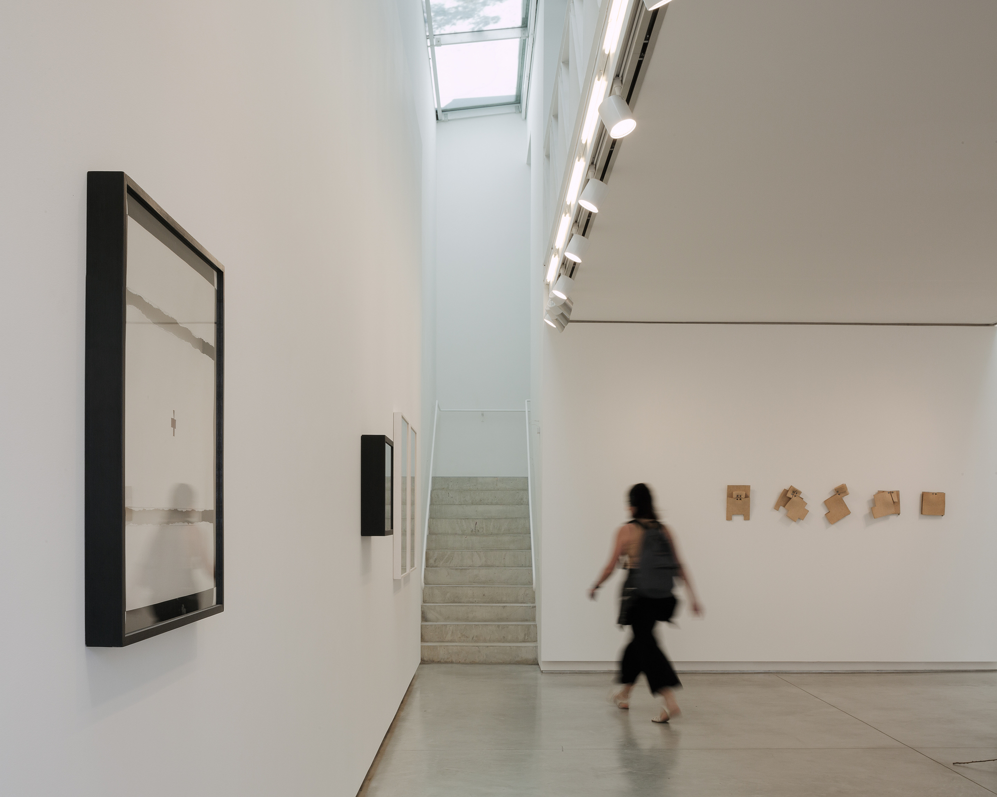 Gallery of Millan Art Gallery / Undiú + Clara Werneck - 15