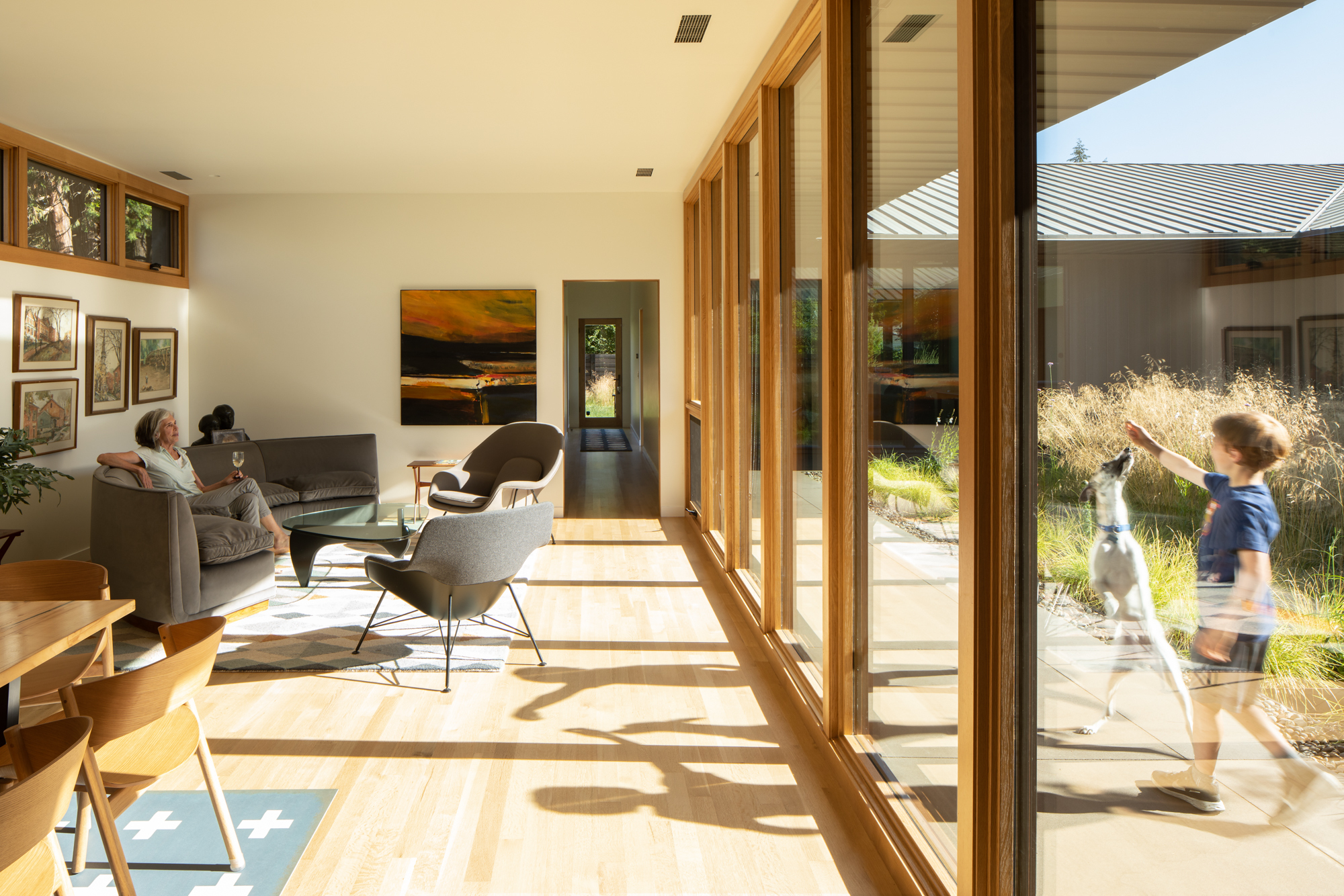 Gallery of Meadow House / Waechter Architecture - 17