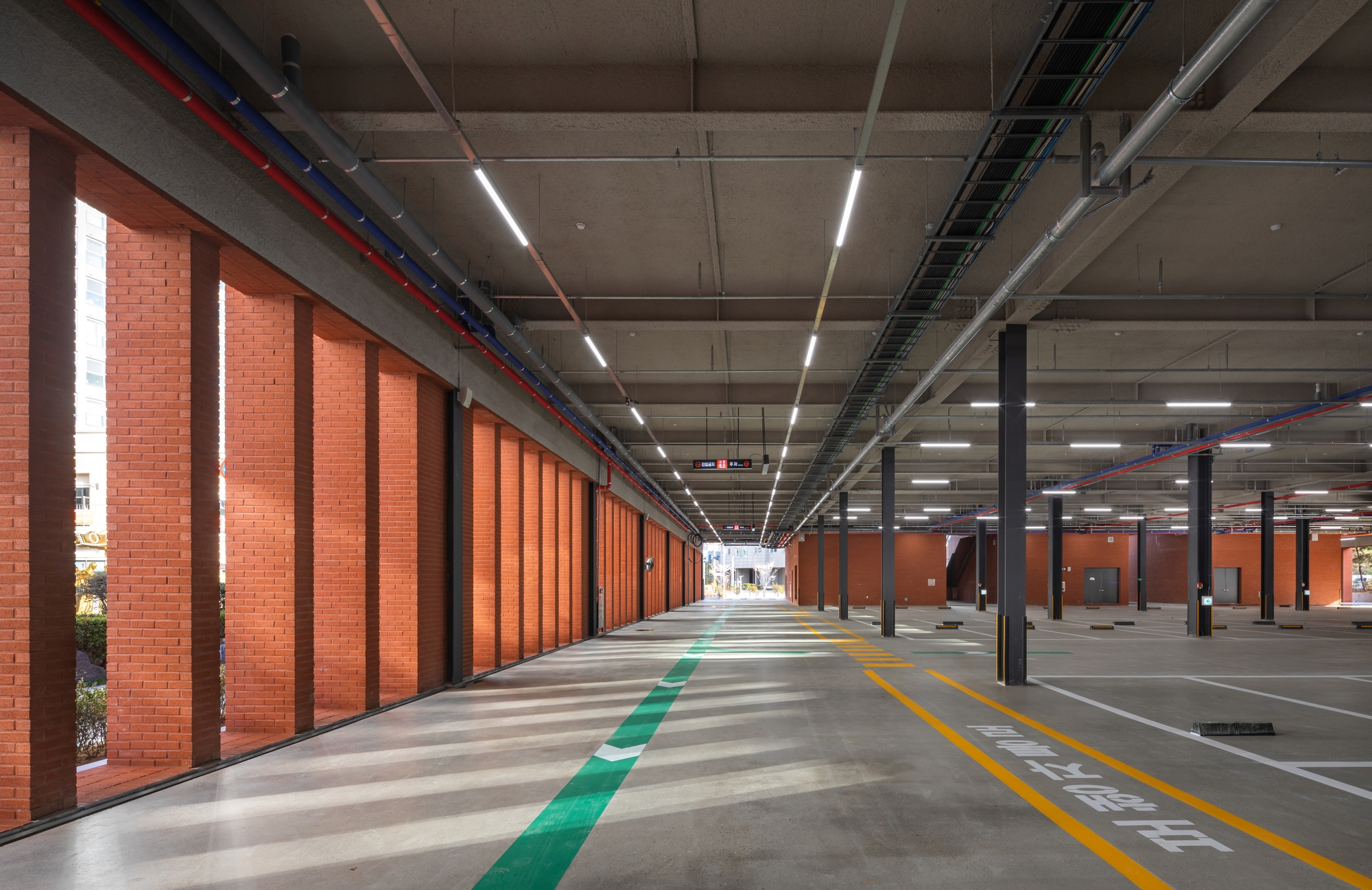 Gallery of Millac The Market / LJL Architects + 2K1 Architecture - 14