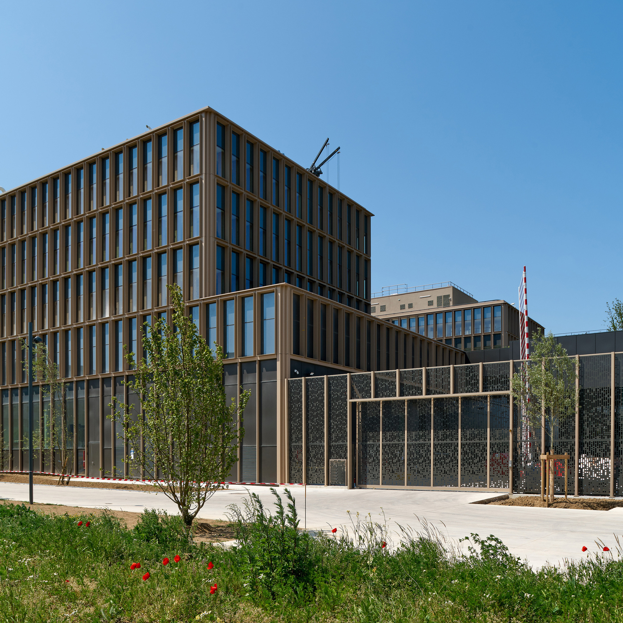 Gallery of In’Cube Danone Research & Innovation Center / Arte ...