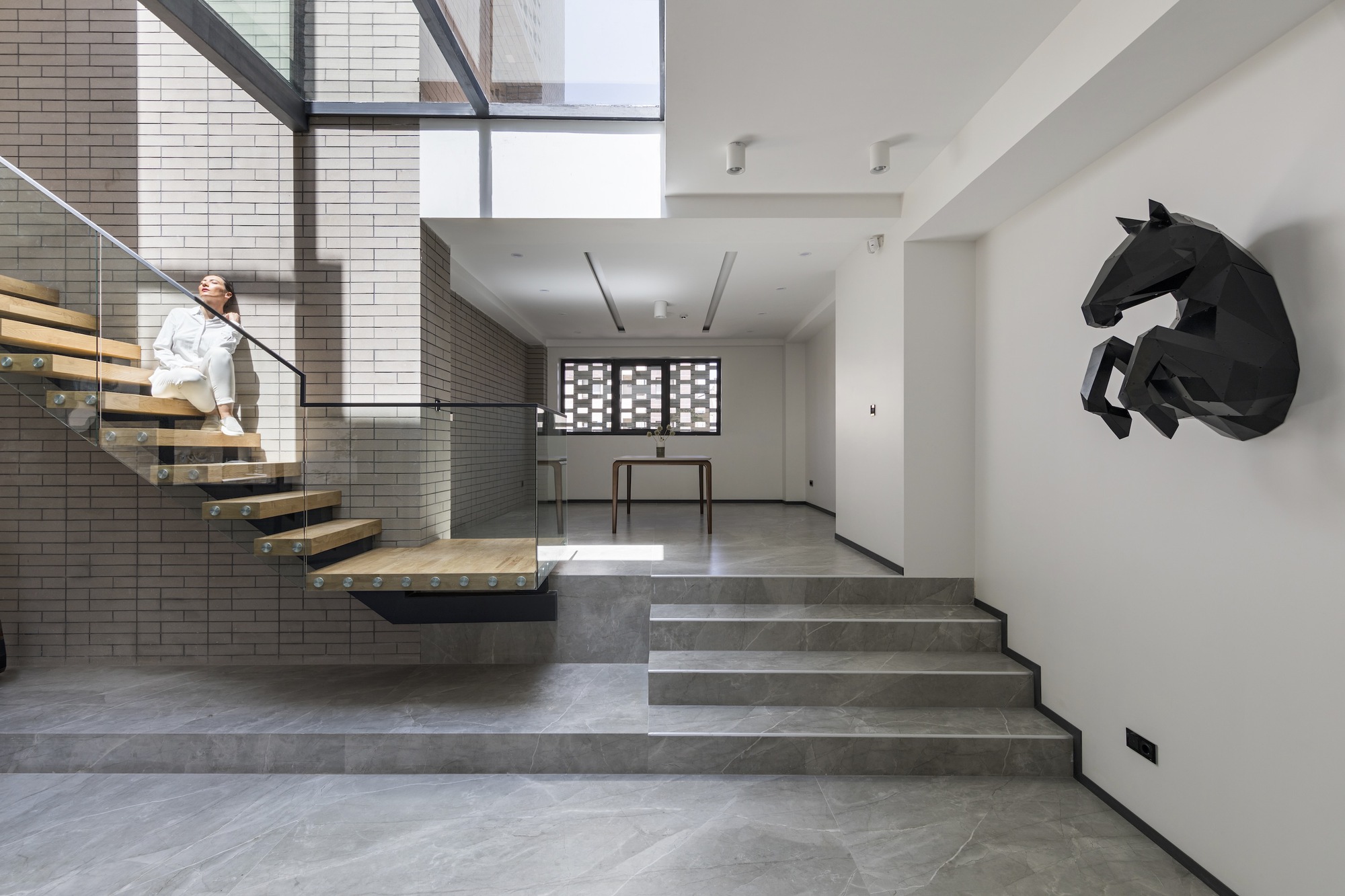 Gallery of Hidden Boxes Residential Building / KaSa Office - 11