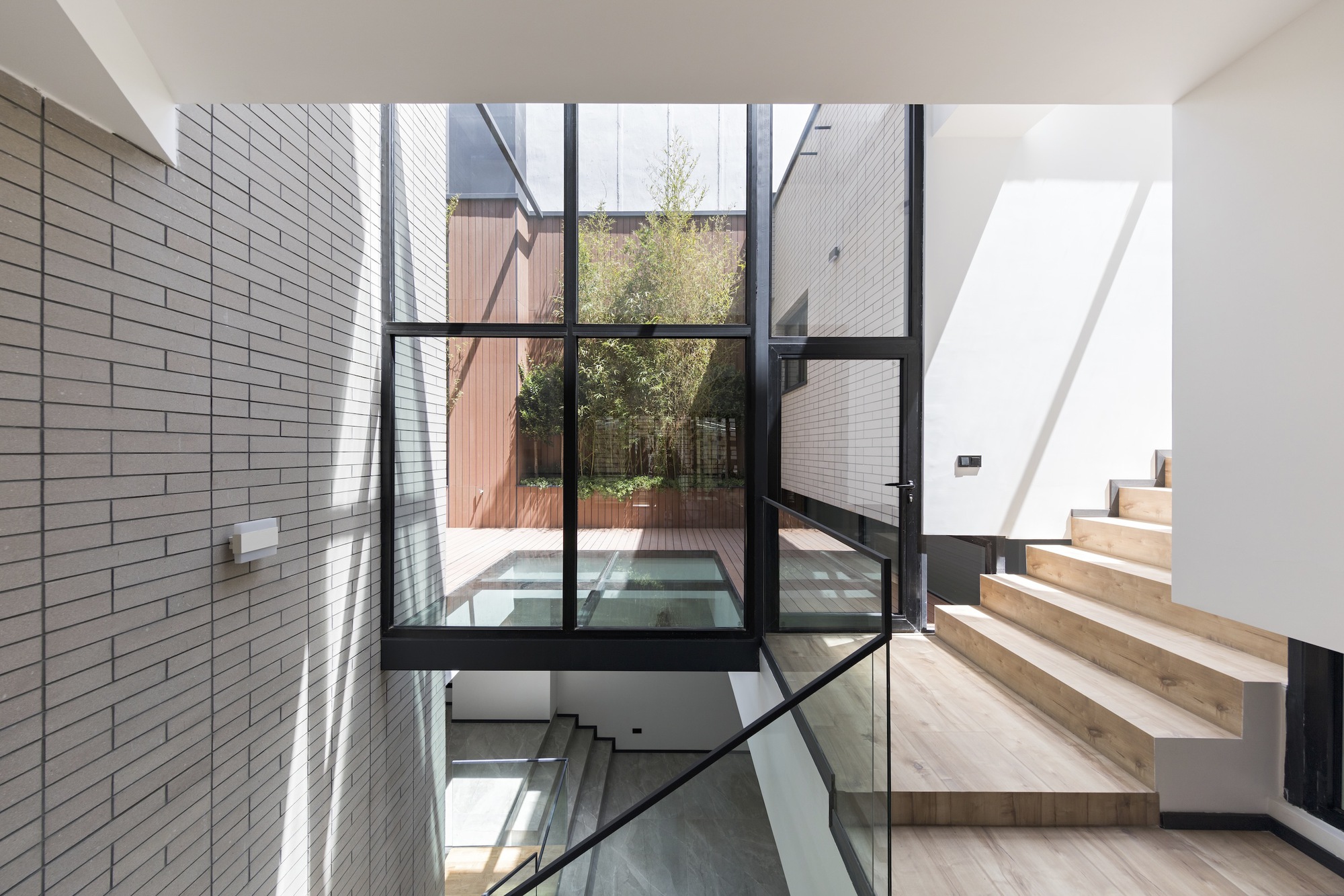 Gallery of Hidden Boxes Residential Building / KaSa Office - 7