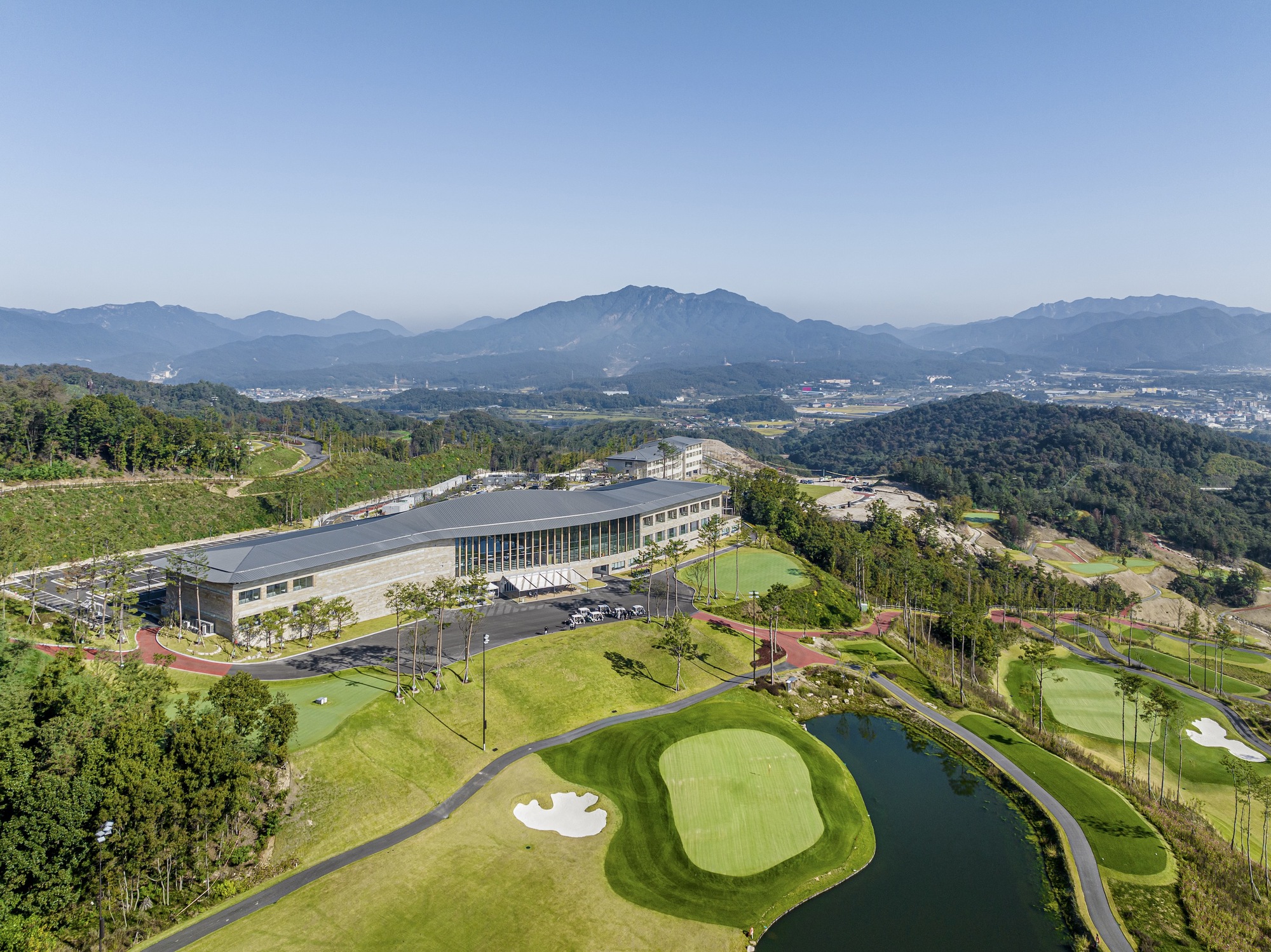 Gallery of Hillmaru Country Club / YKH Associates - 5