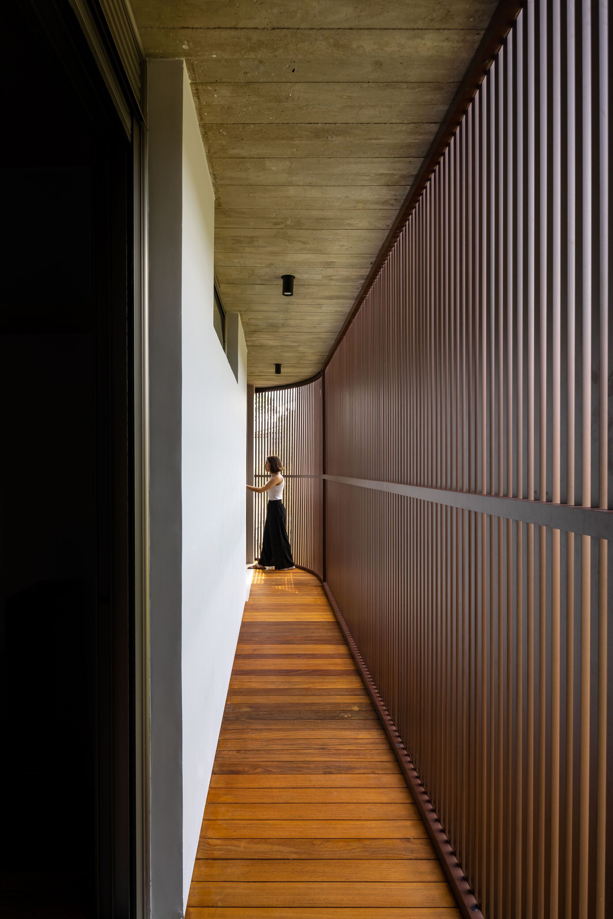 Gallery of Axial House / TAU Arquitetos - 26