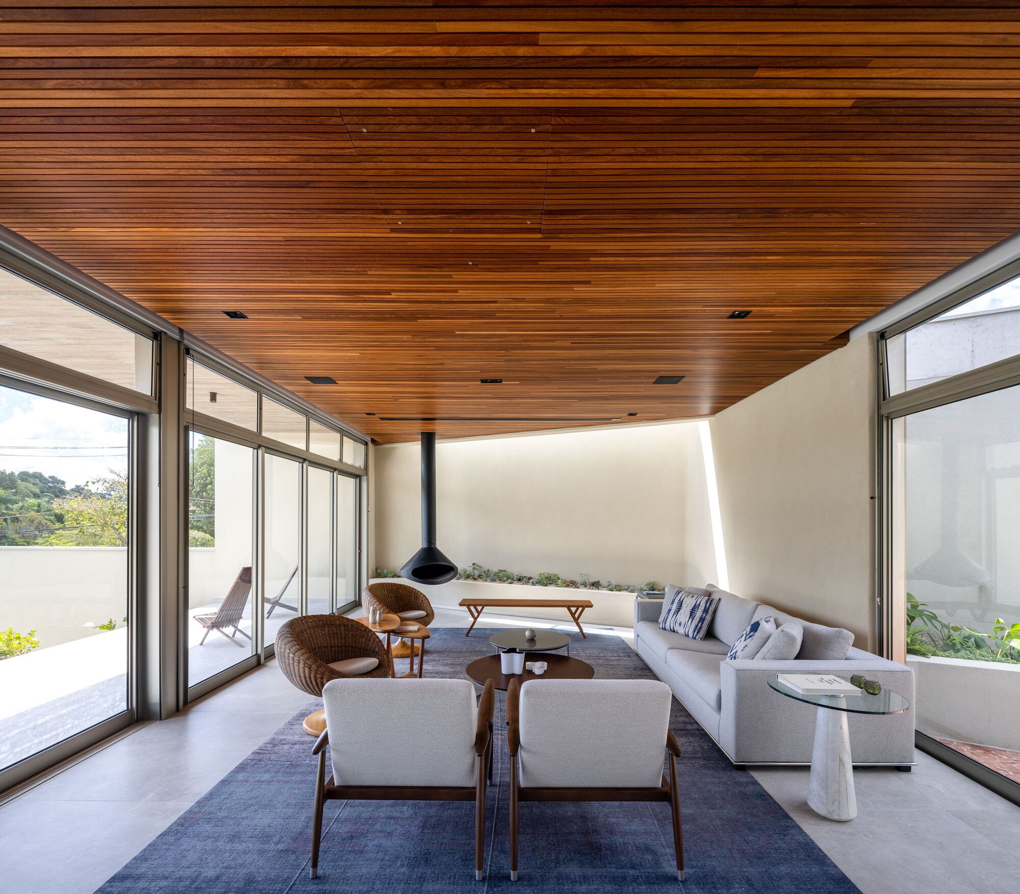 Gallery of Axial House / TAU Arquitetos - 9