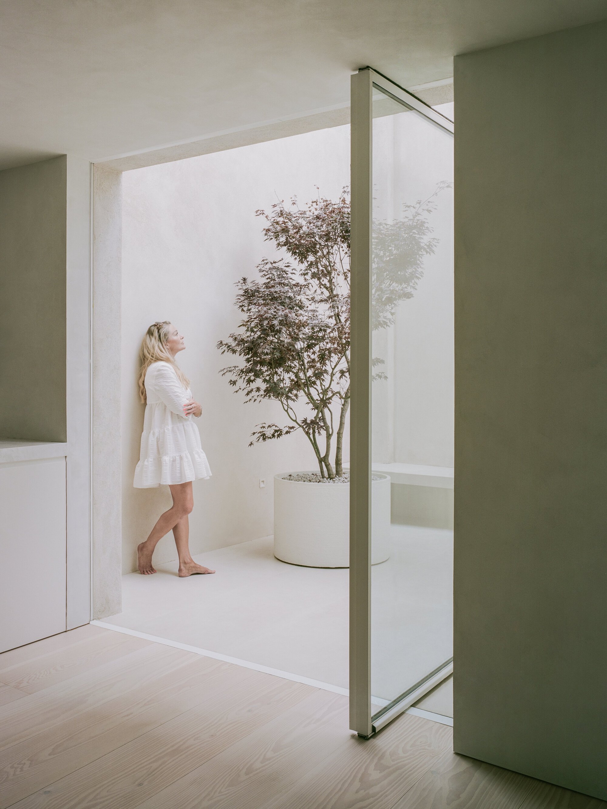 Gallery of Elizabeth Mews House / Trewhela Williams - 13