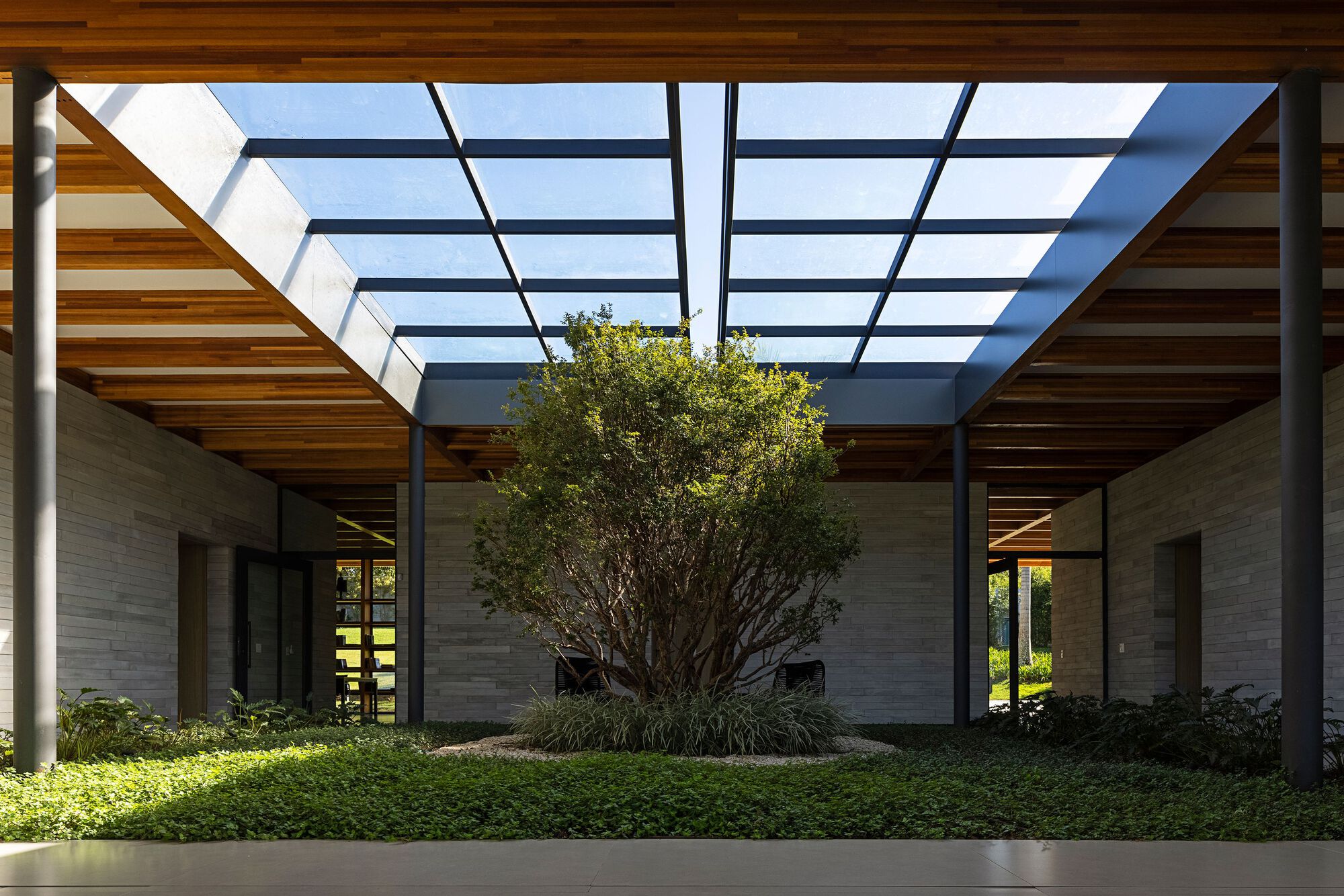 Gallery of Bauer House / Luiz Paulo Andrade Arquitetos - 5