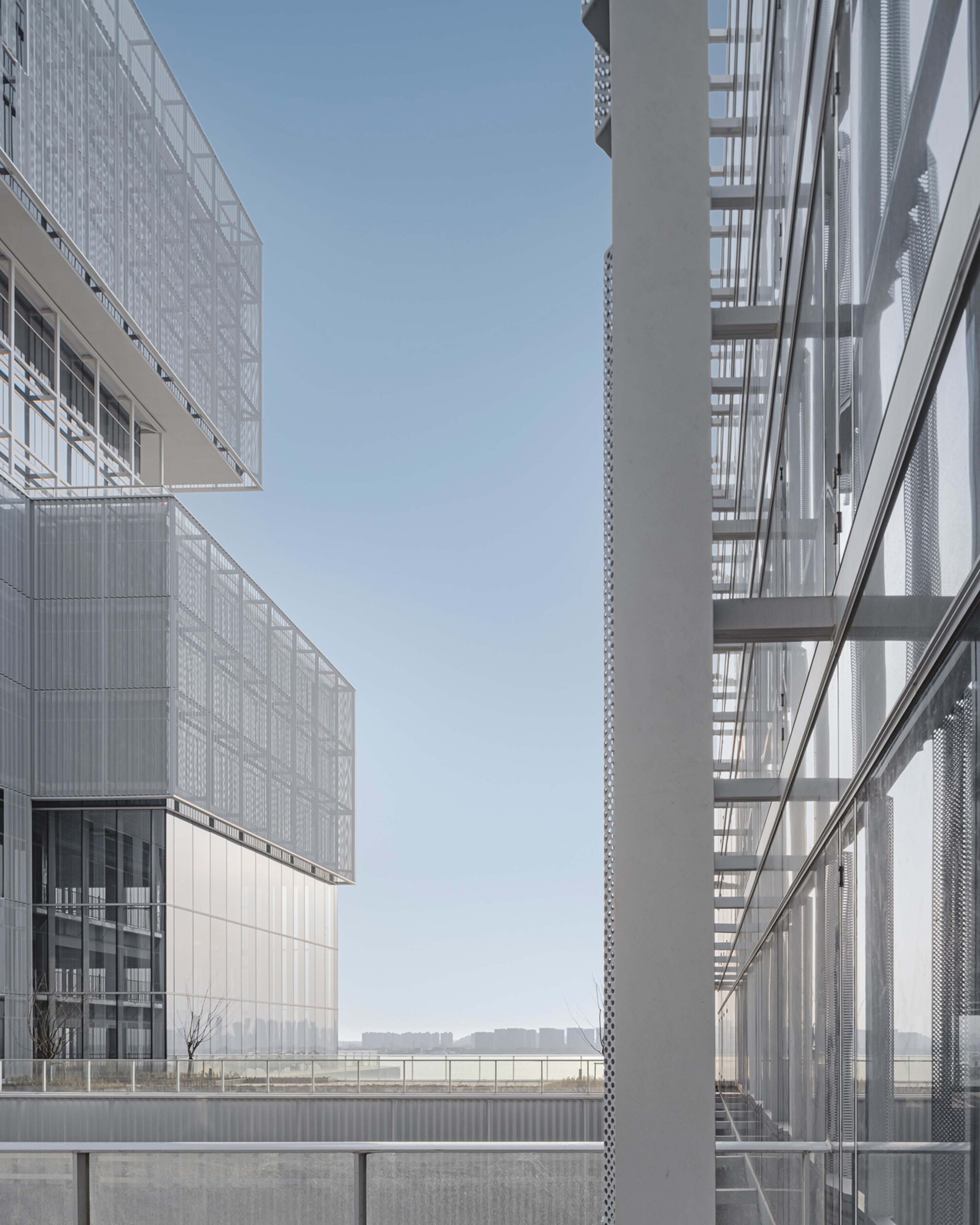 Gallery of Smart New World Innovation Center / gad - 16