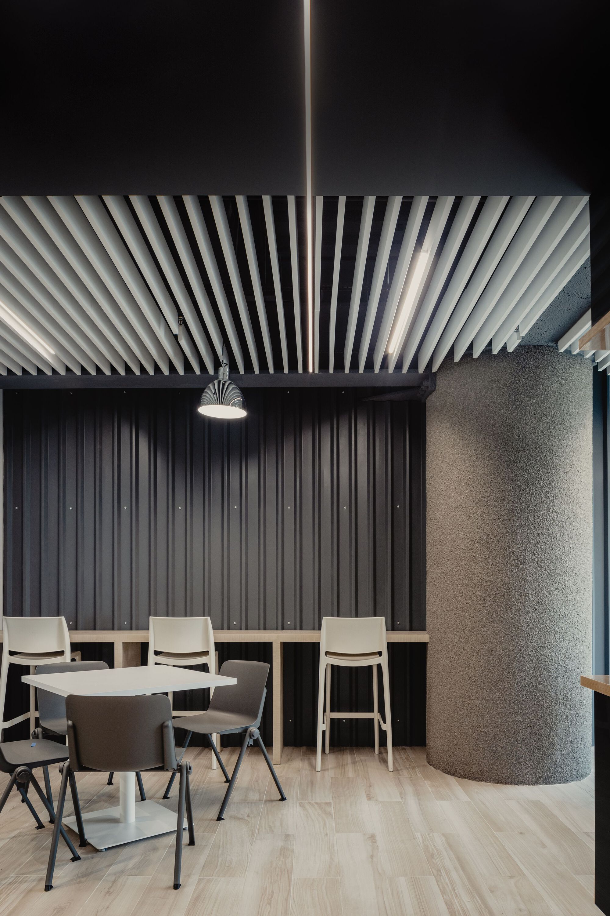 Galería de Corporativo IS 19 / Prototype Architecture Studio - 5