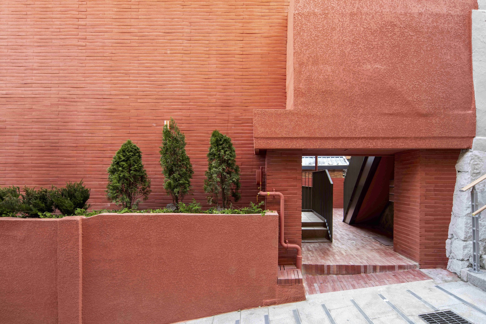 Gallery of Na-bom Building / Donggarm Architecture, Inc. - 3