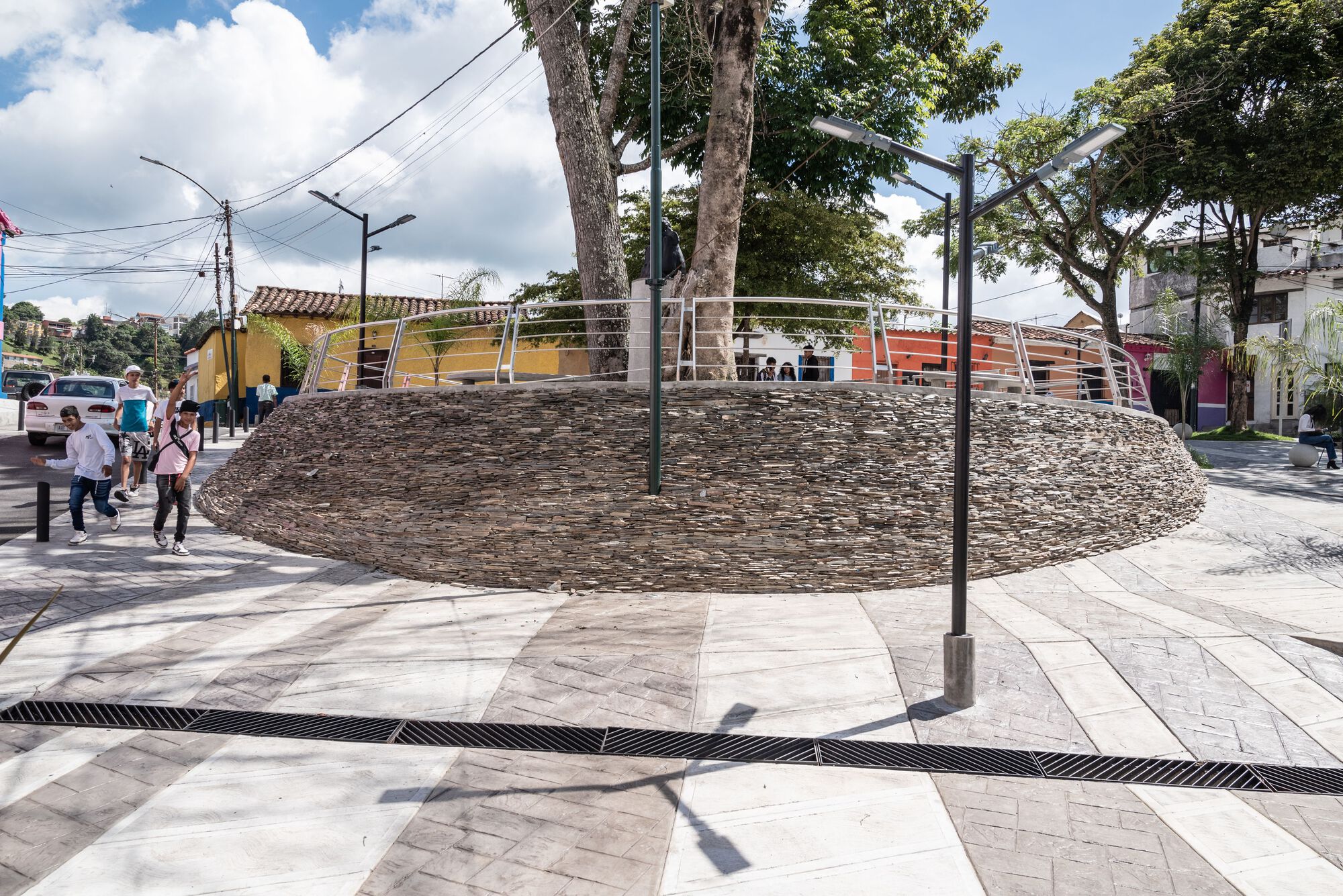 Galería de Sucre Boulevard / Bastidas y Salinas + Emilia Monteverde - 16