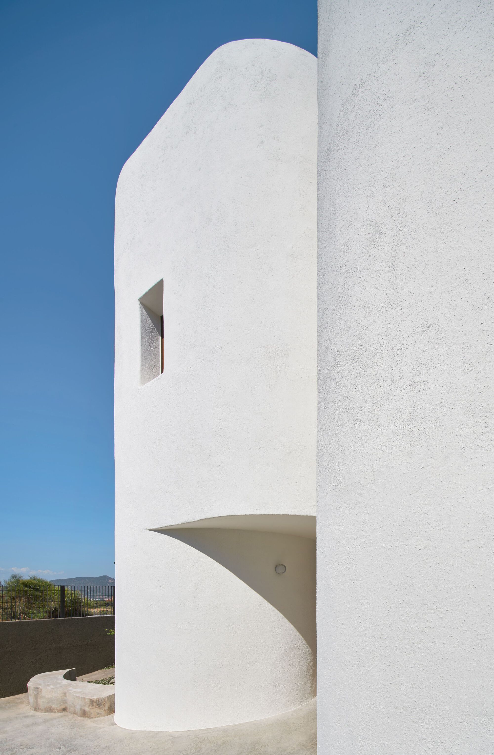 Gallery of Llor House / Jorge Vidal Studio - 6