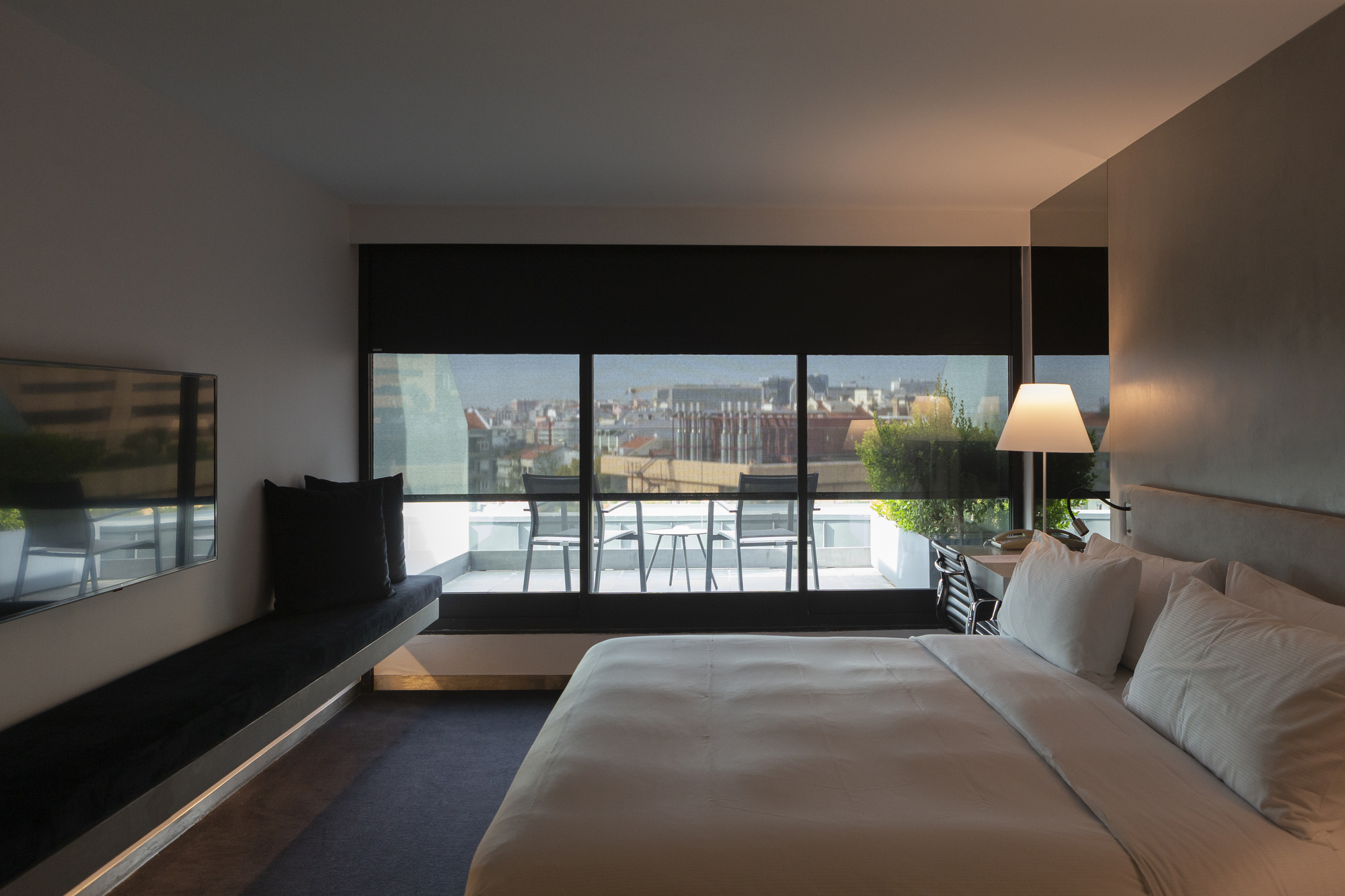 Galería de Cortinas técnicas en exterior: una estrategia clave para el consumo cero en edificios - 4