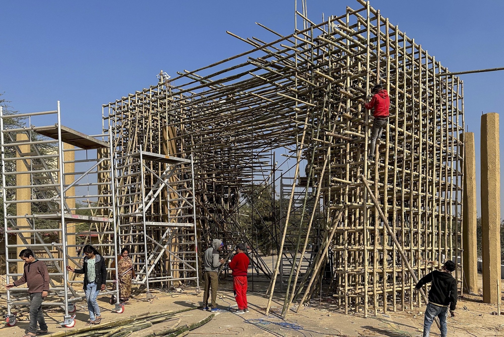 Gallery of Northeast Commemorative Gate / atArchitecture - 15