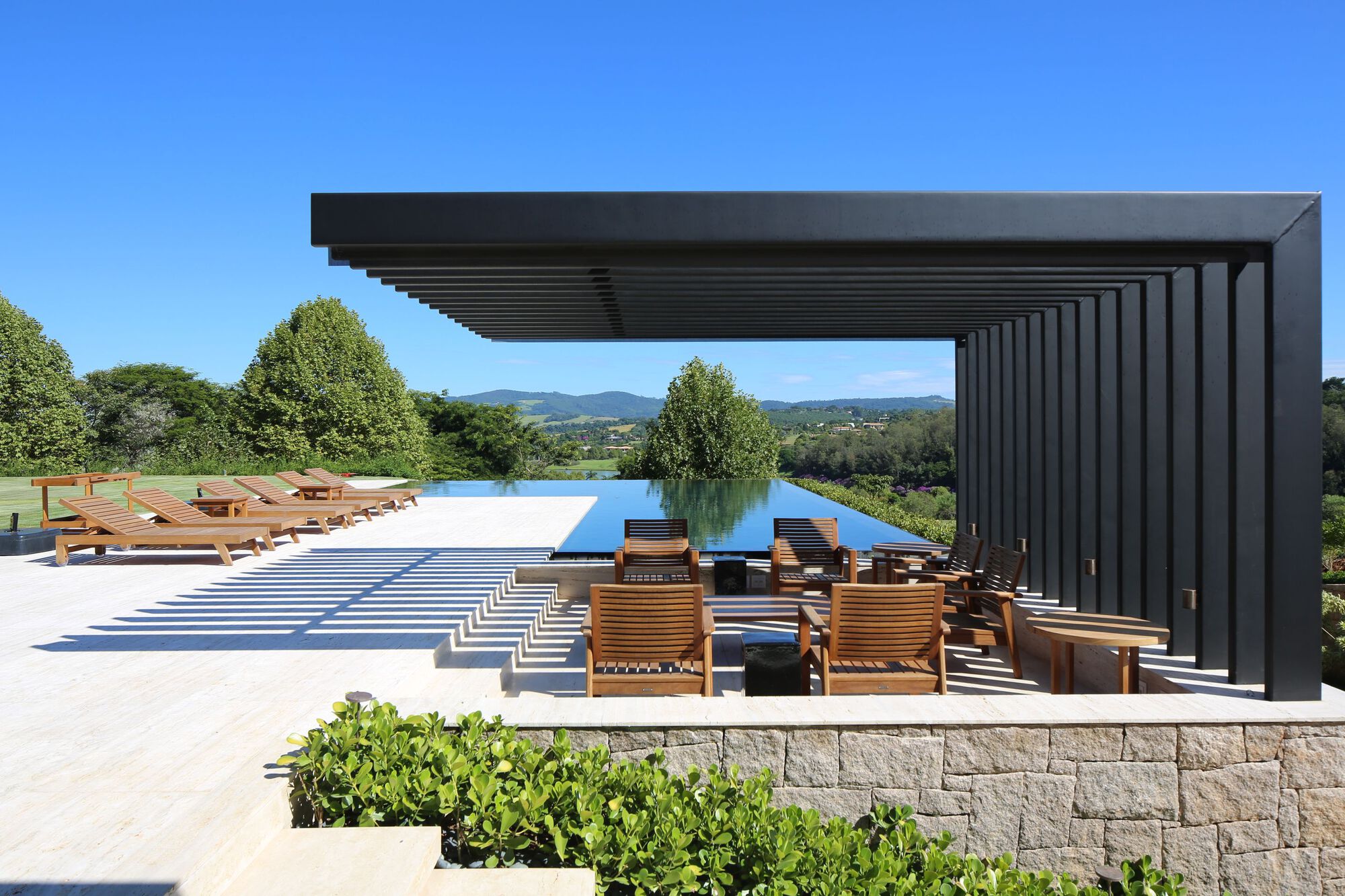 Gallery of SSR Sombreiros House / Gálvez & Márton Arquitetura - 2