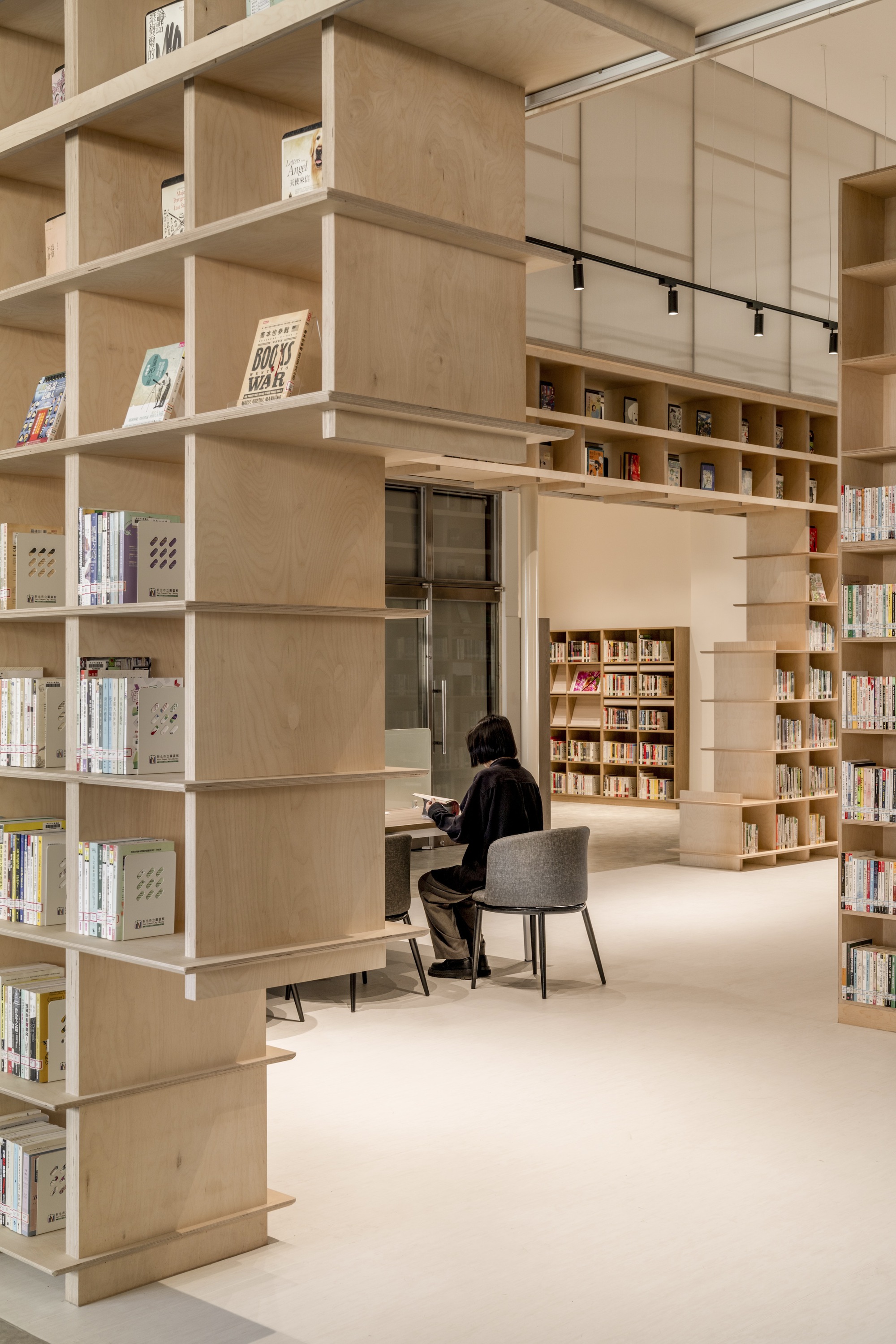 Gallery of New Taipei City Library Taishan Branch / A.C.H Architects - 8