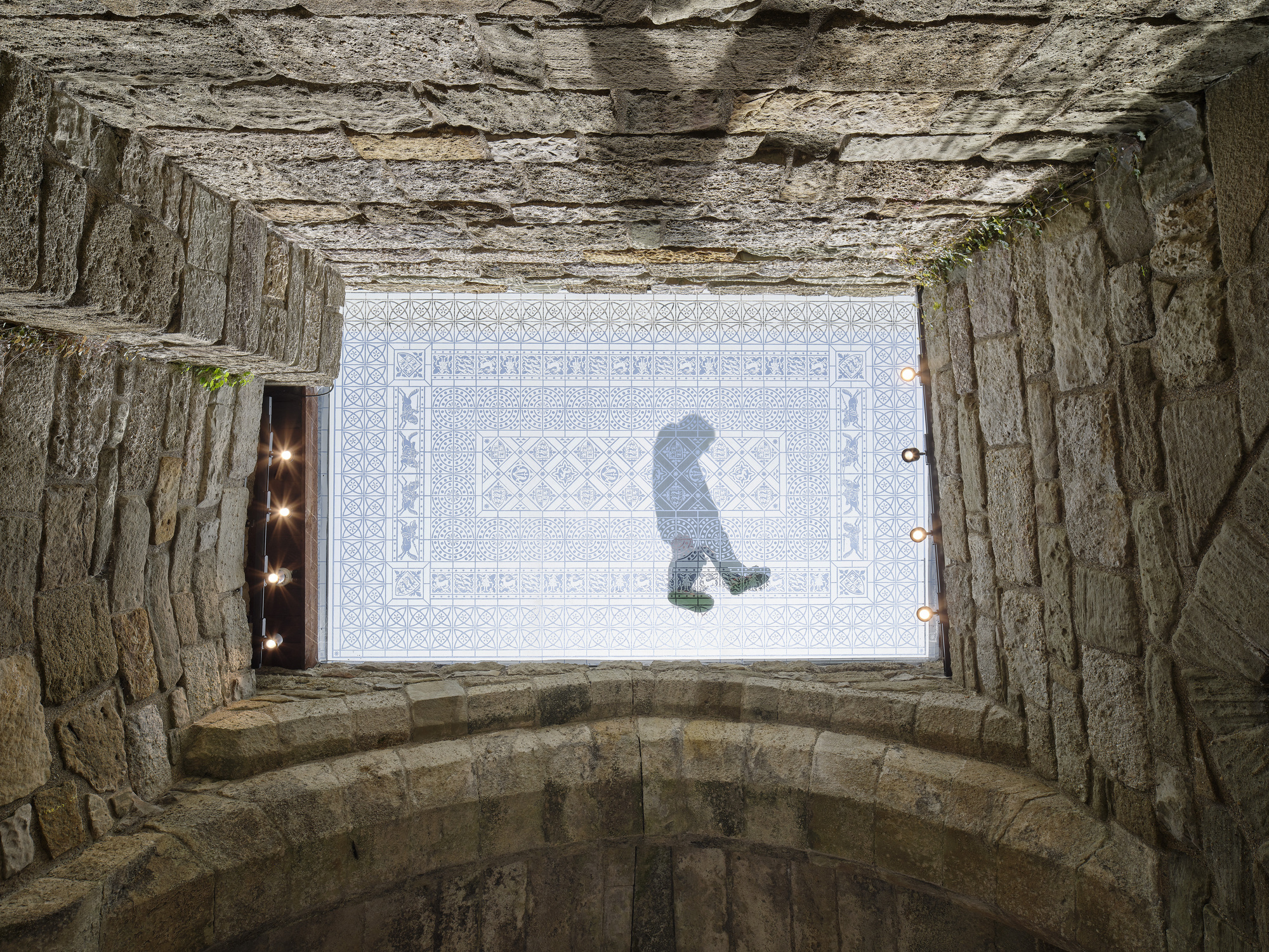 Gallery of King’s Gate Caernarfon Castle / Buttress - 19