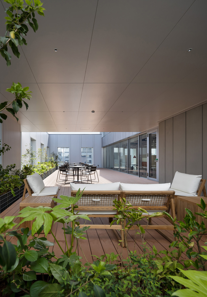 Gallery of The Pack Corporation Headquarters / Takenaka Corporation - 5