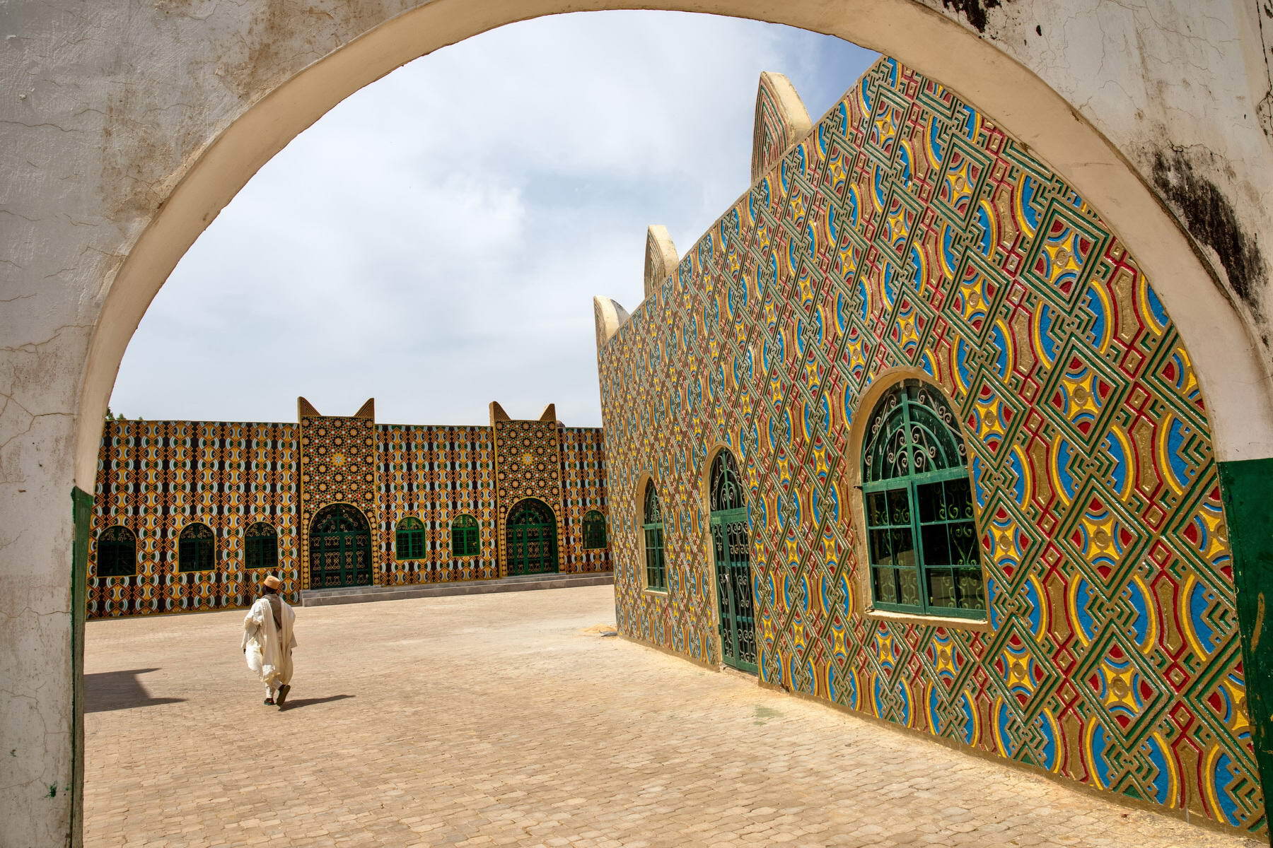 Gallery of Motifs and Ornamentations: Inspirations Behind the Colors of ...
