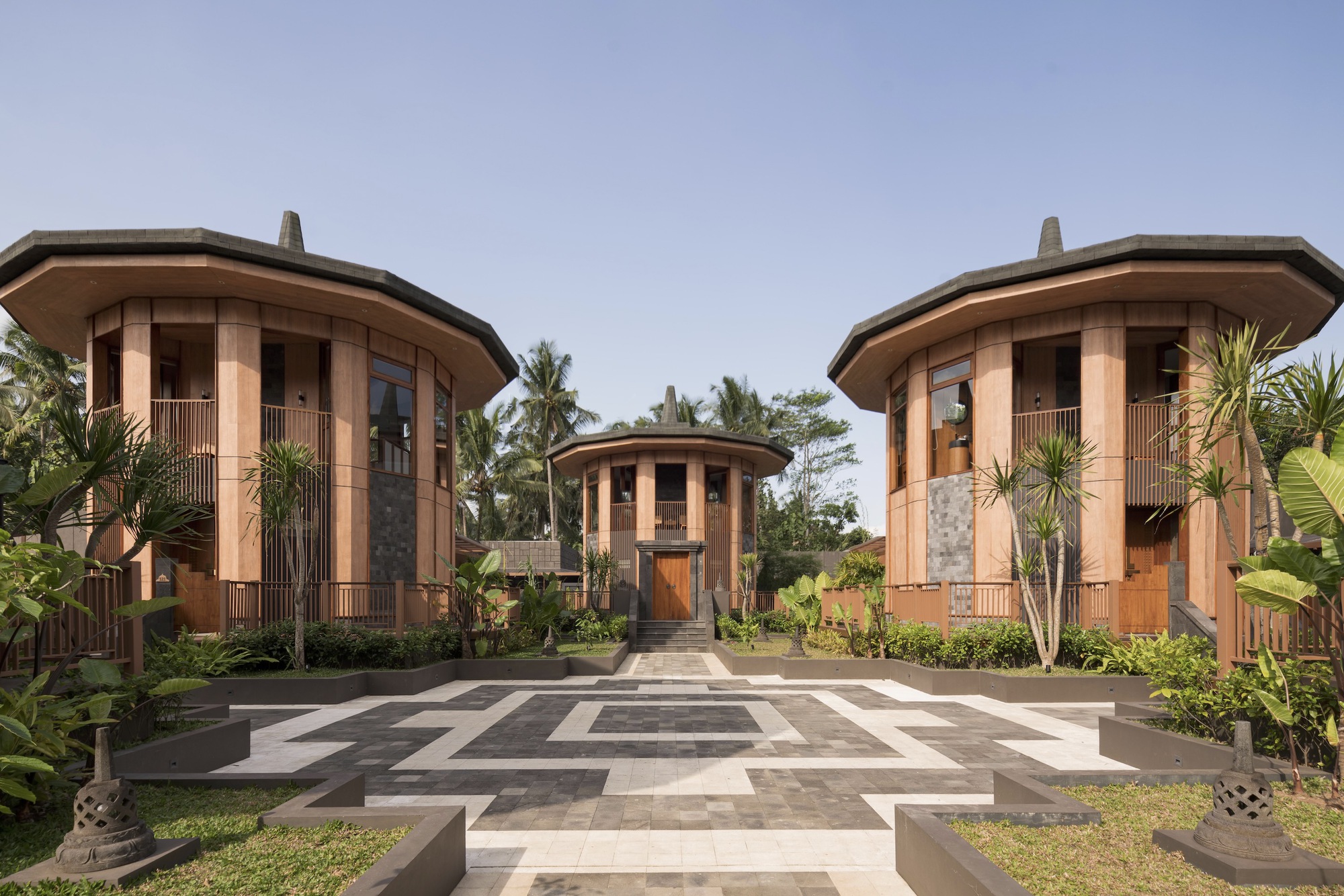 Gallery of Le Temple Borobudur Resort Hotel / APCONSULTANT - 7