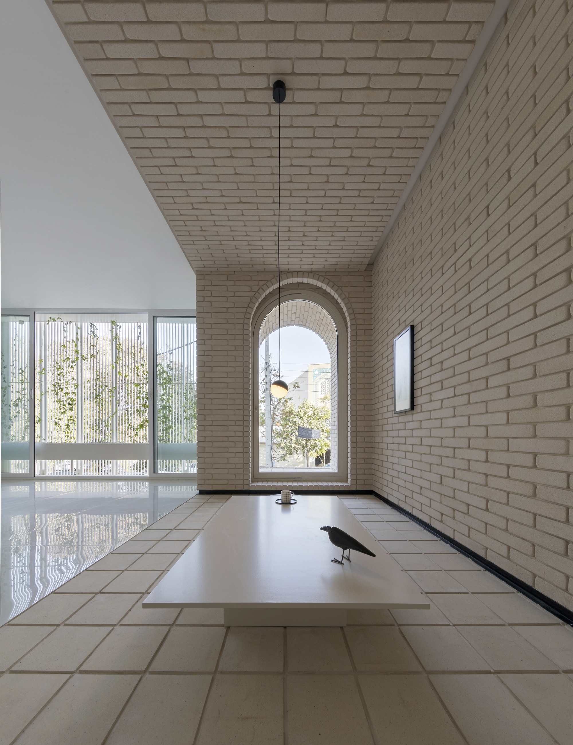 Gallery of White Trio House Office and Store / White on White Studio - 15