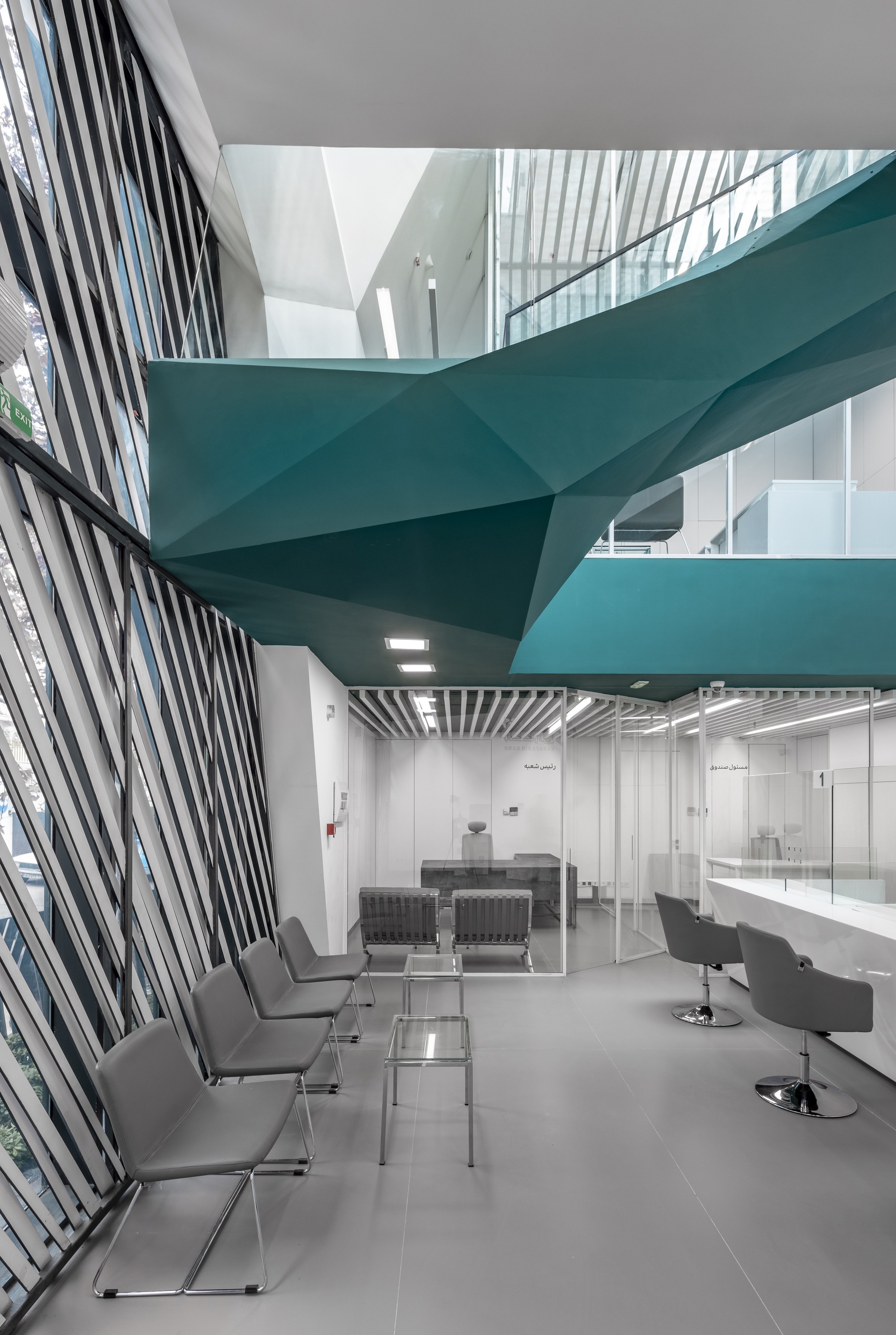 Gallery of Karafarin Bank / NextOffice - 3