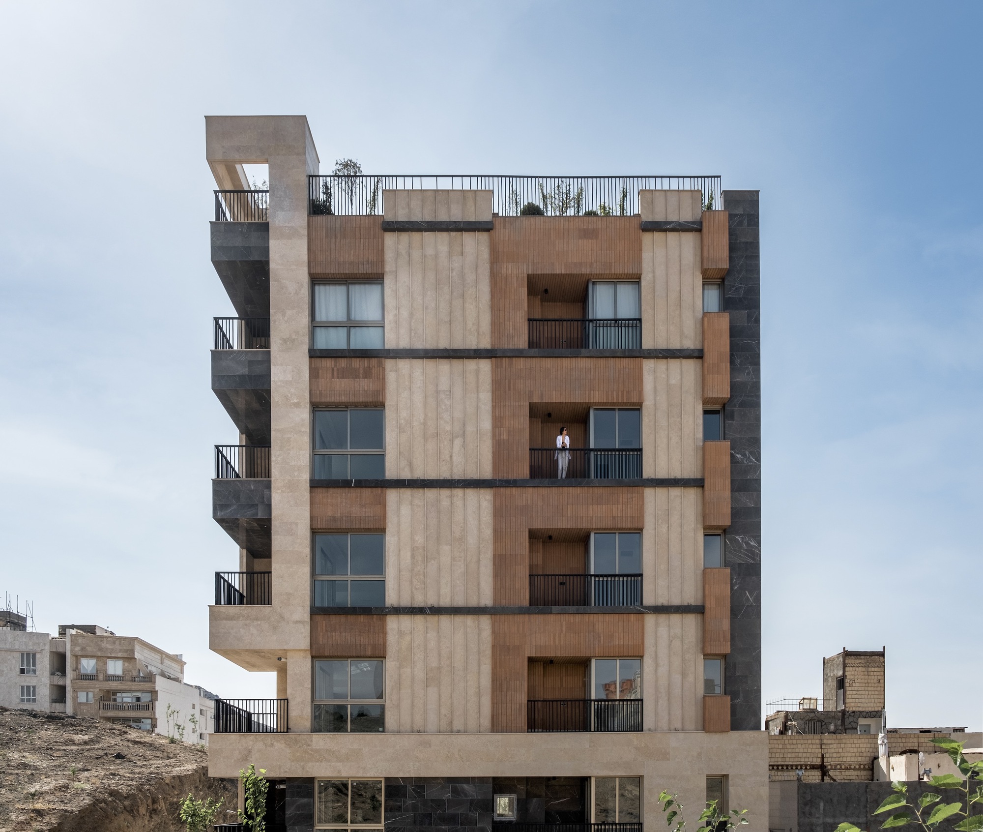 Gallery of ALMO Residence / ZHAV Architects - 7